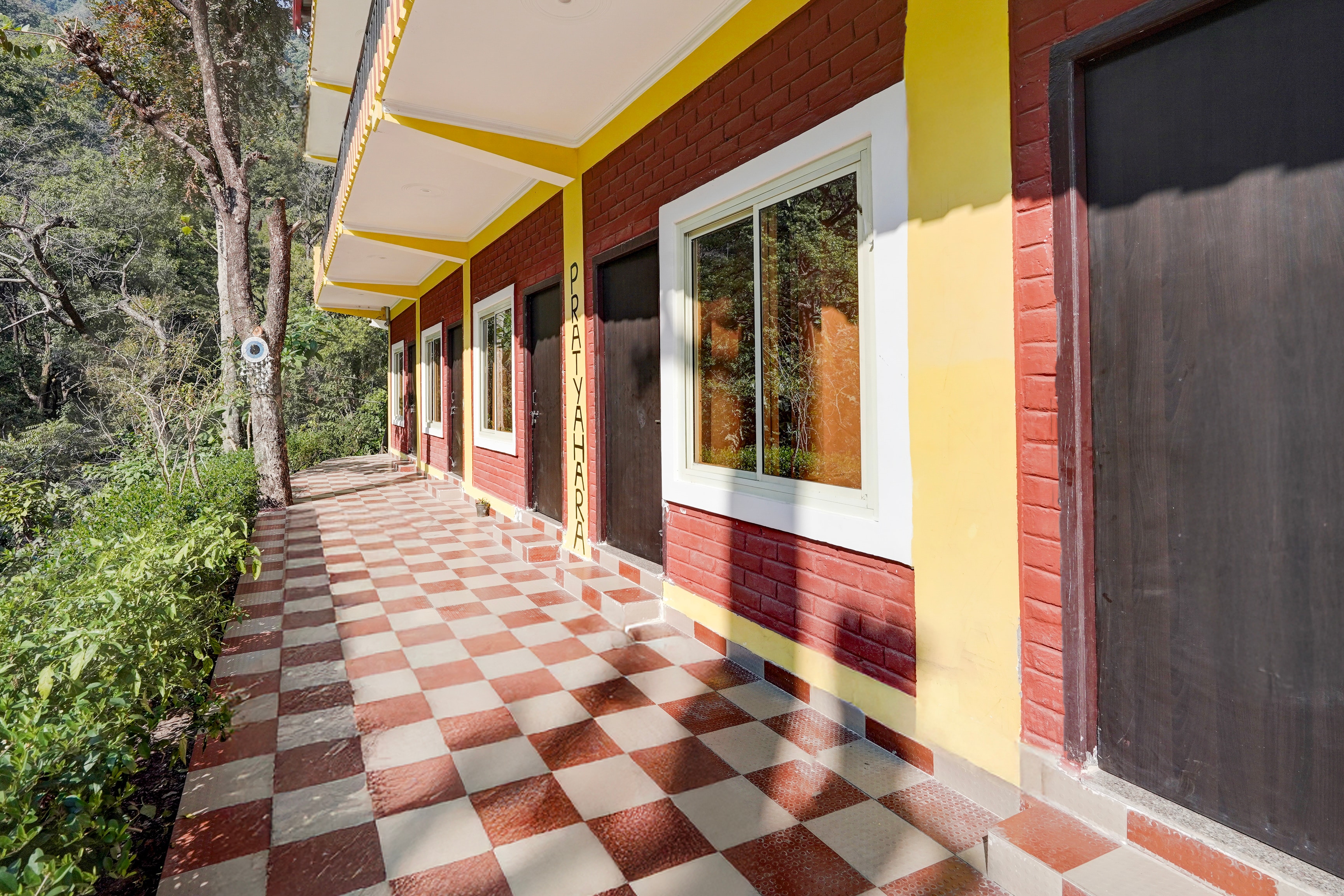 Tapovan Cascades Stay, Flagship Rishikesh, Book @ ₹971 - OYO