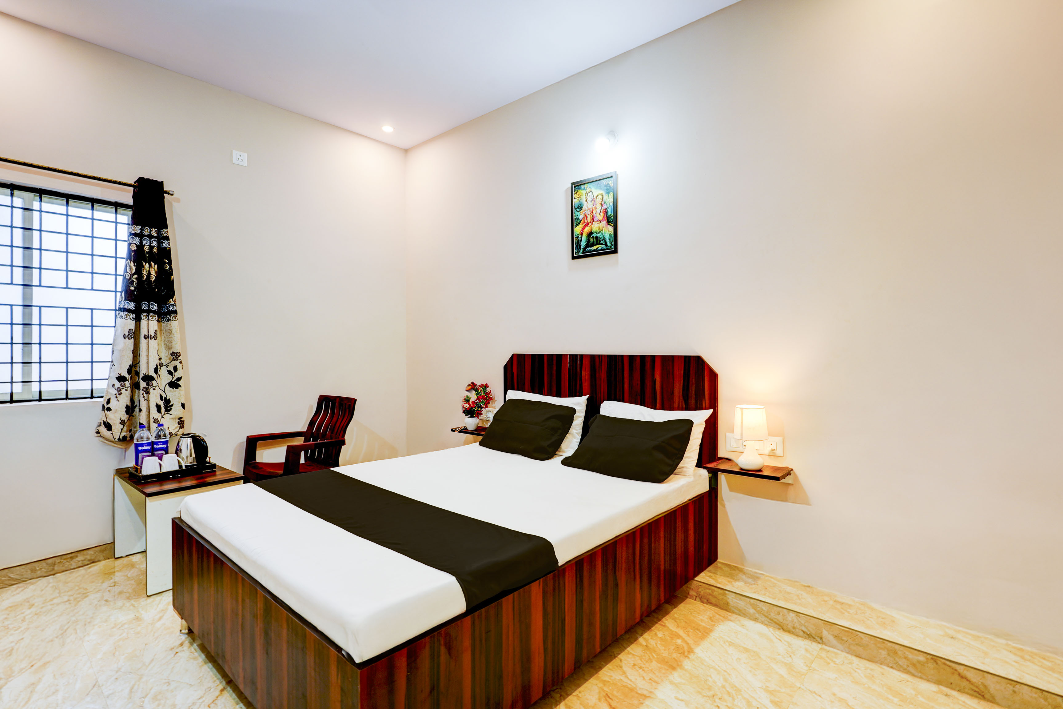 Hotel O 'D' Boss Hotel Boarding and Lodging, Flagship Bangalore, Book ...