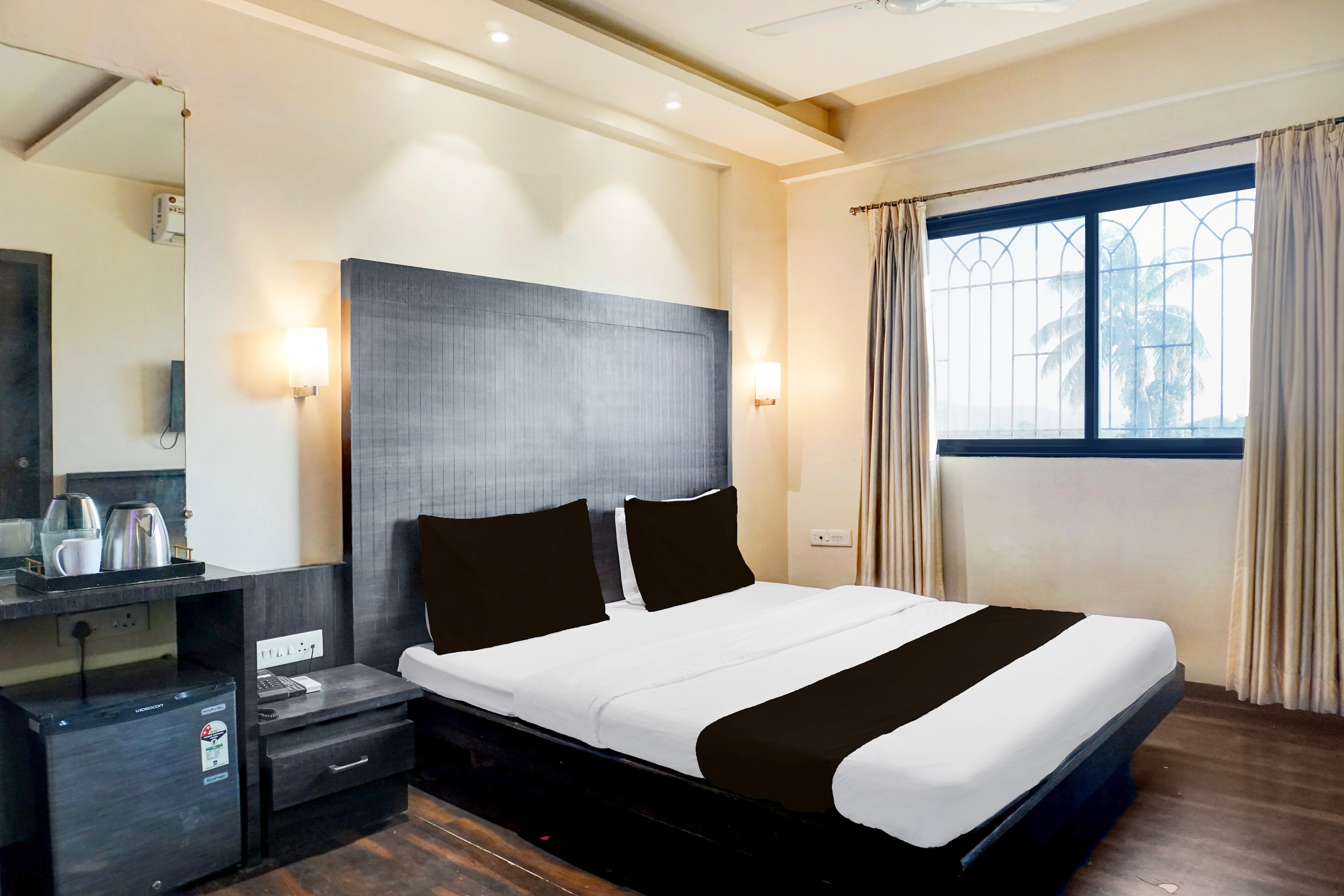 SPOT ON Shree Balaji Executive, SPOT ON Pune, Book @ ₹791 - OYO