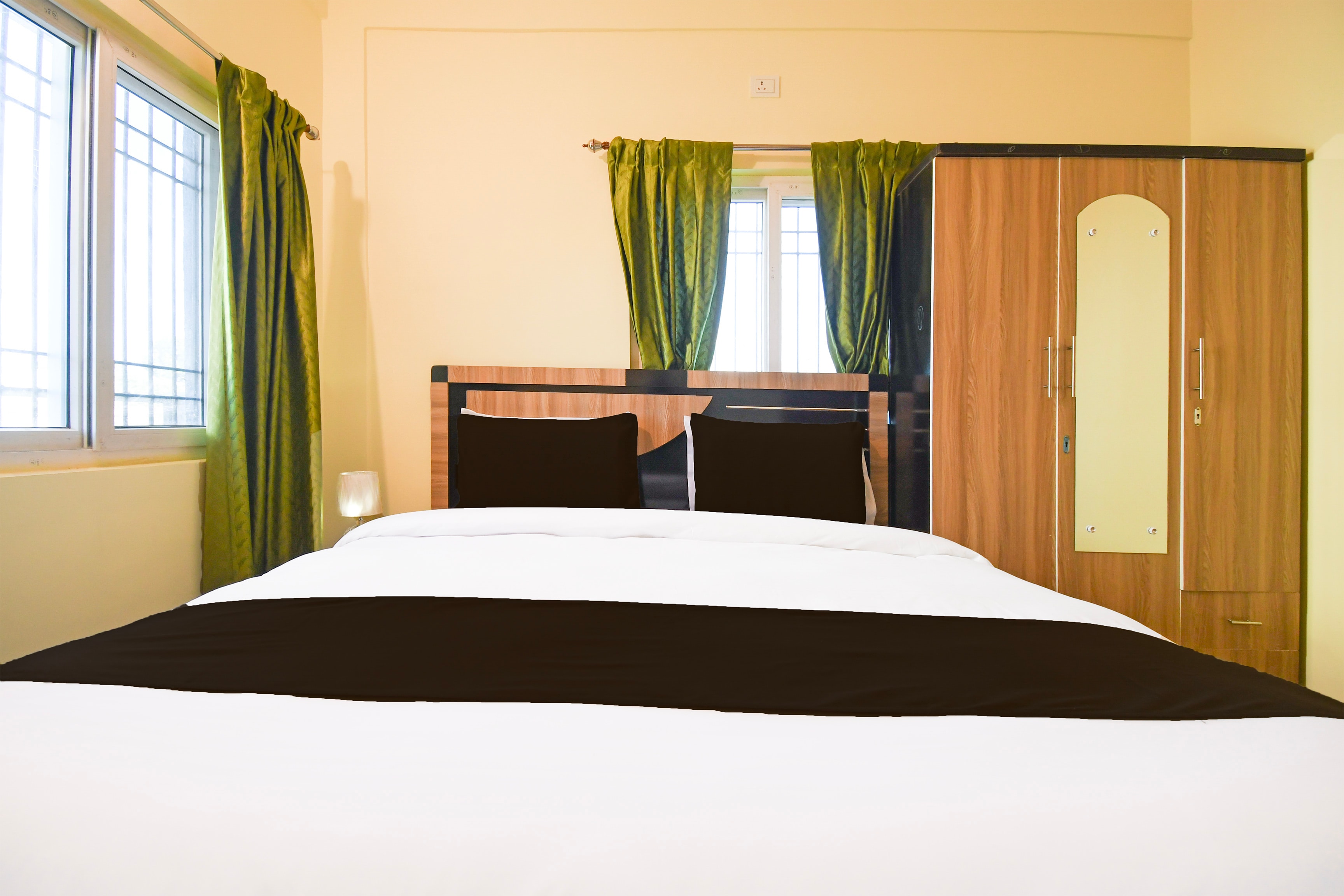 Hotel O Corporate Club Khelgaon, Flagship Ranchi, Book @ ₹1160 - OYO