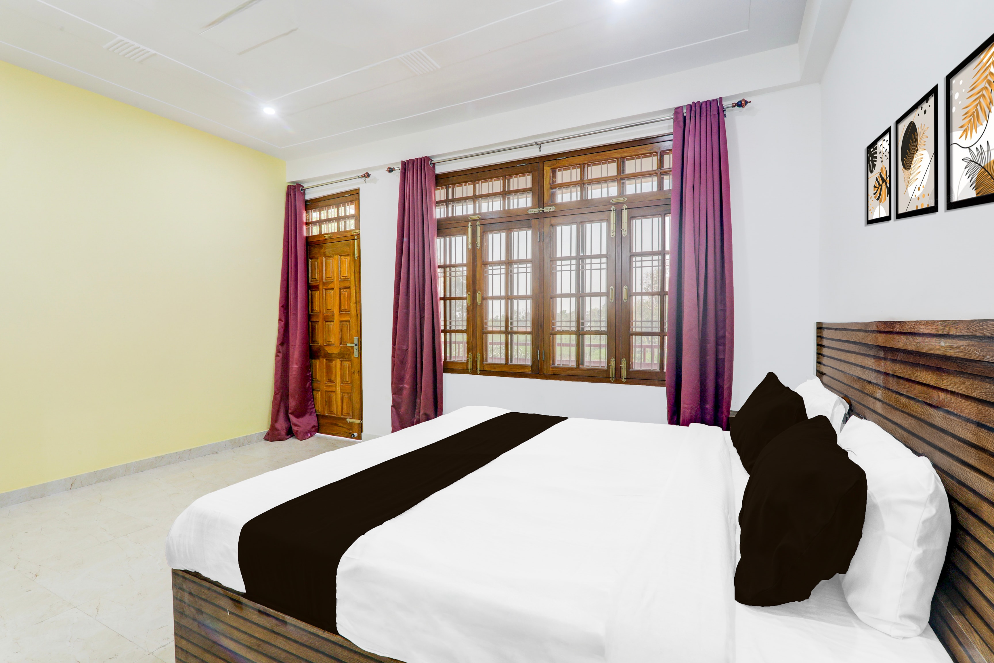 Hotel O Lotus Stay Inn, Flagship Barabanki, Book @ ₹1299 - OYO