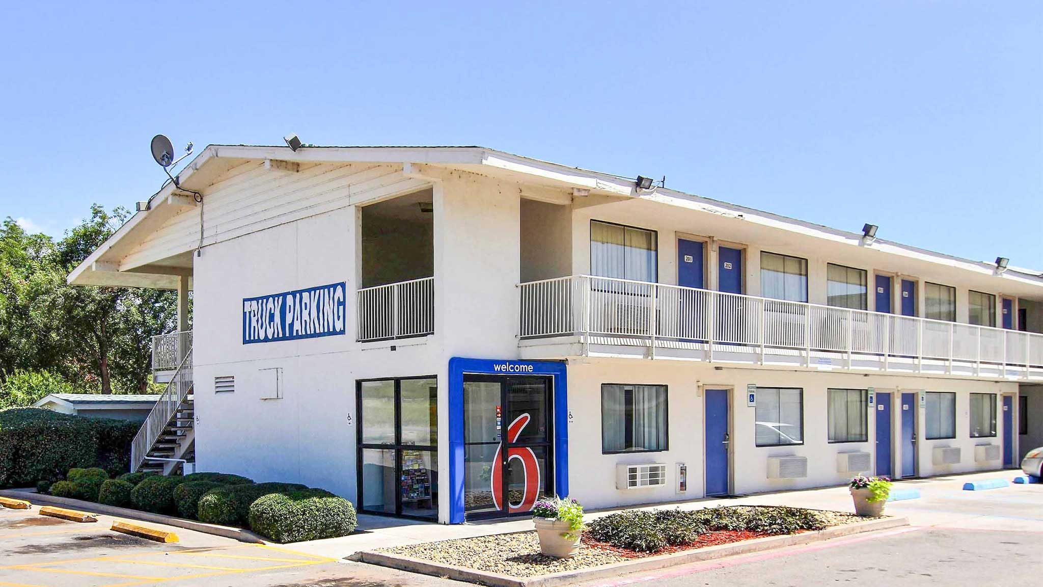 Motel 6 Abilene, TX, Motel 6 Abilene, Book @ $103 - OYO