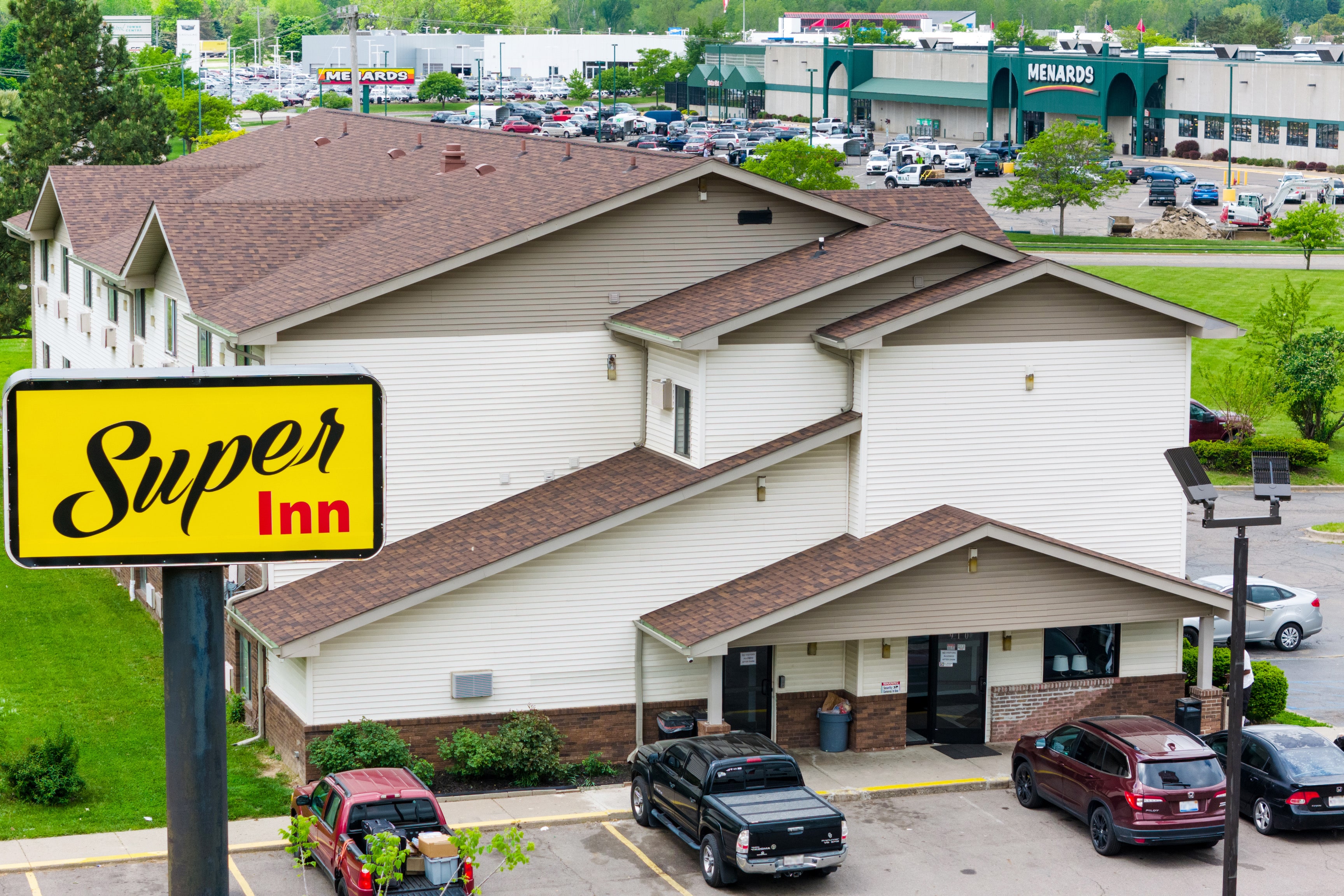 Super Inn by OYO Lansing MI, OYO Hotels Lansing MI, Book @ $49 - OYO