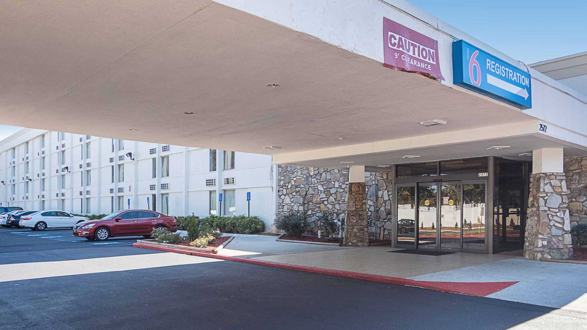 Motel 6 Hotels in Canton Starting @ $48 - Upto 42% OFF on 10 Canton ...