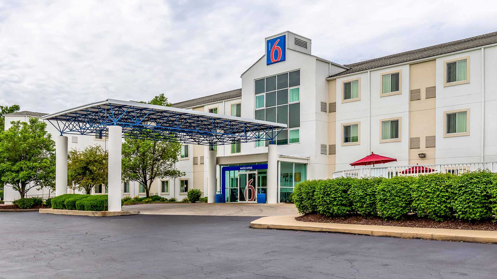 Motel6 Caseyville, IL, Motel 6 Caseyville, Book @ $58 - OYO
