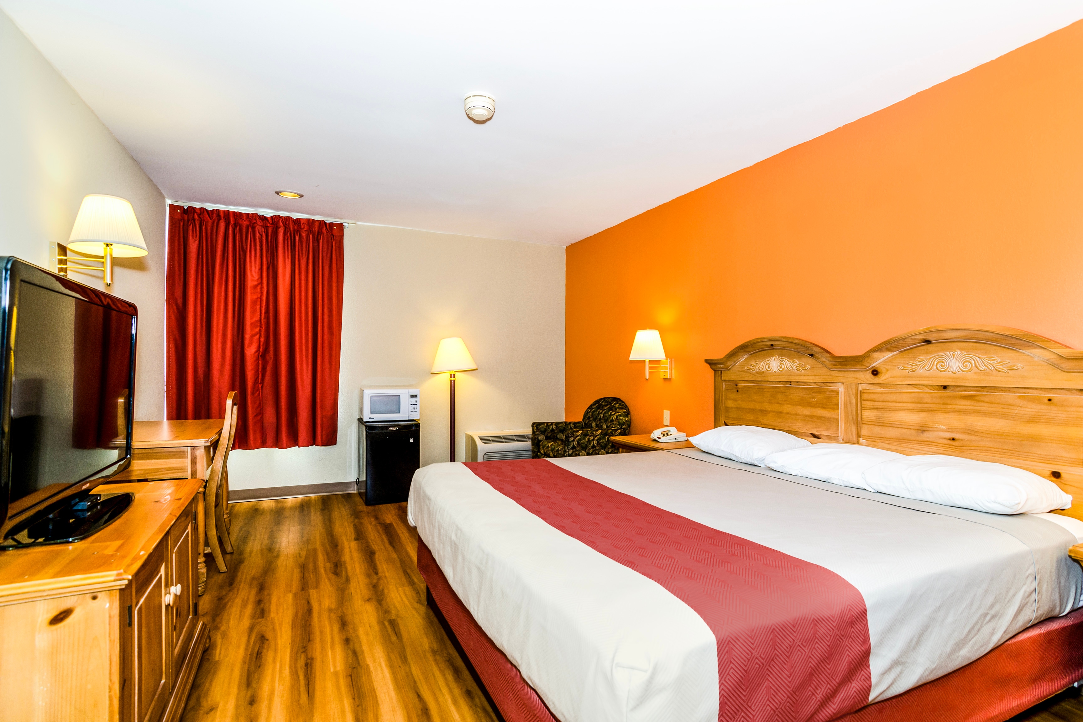 Motel 6 Newark, DE, Motel 6 Newark, Book @ $111 - OYO