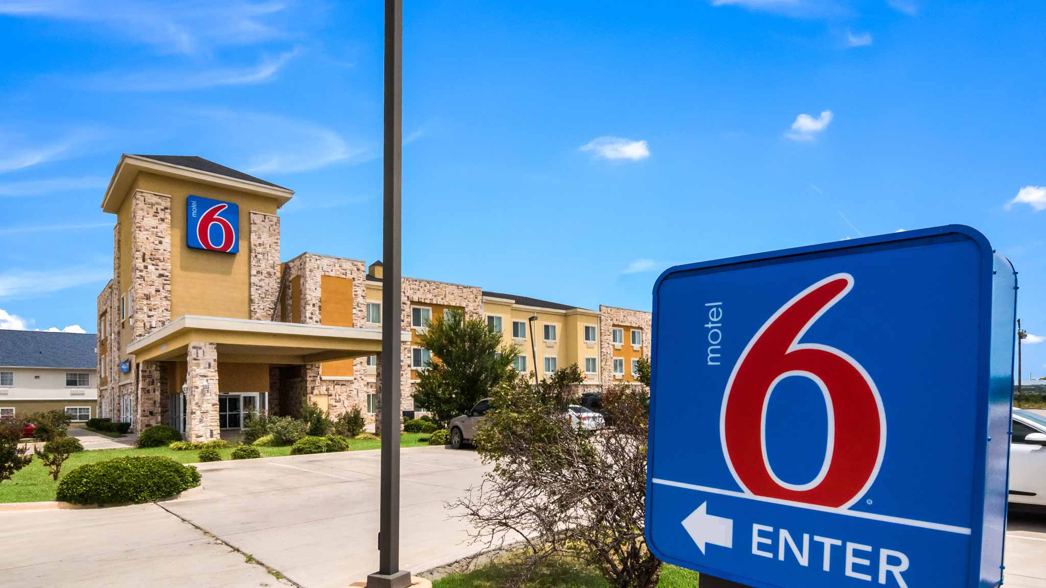 Motel 6 Mineral Wells, TX, Motel 6 Mineral Wells, Book @ $60 - OYO