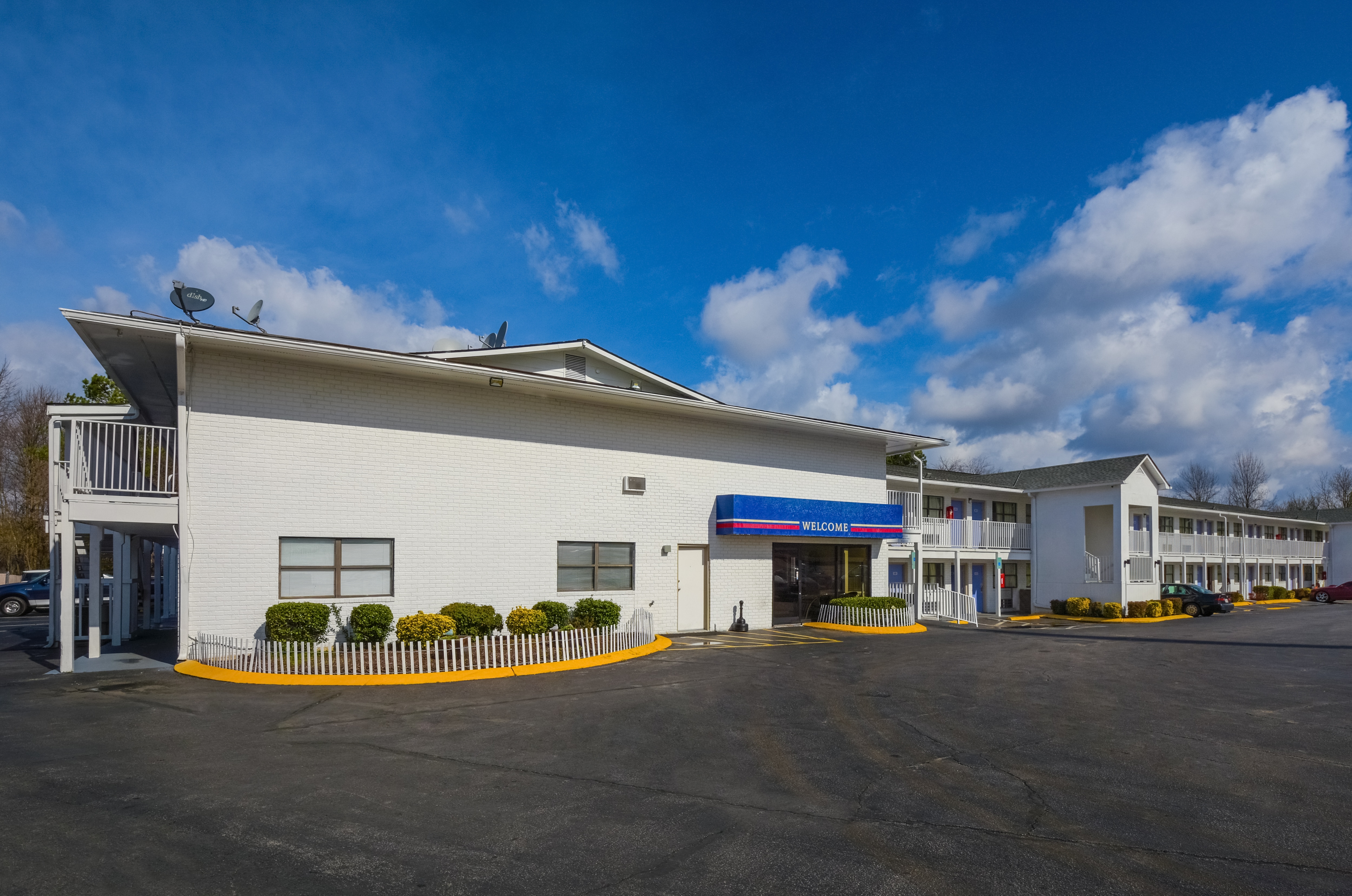 Motel 6 Chattanooga, TN, Motel 6 Chattanooga, Book @ $45 - OYO