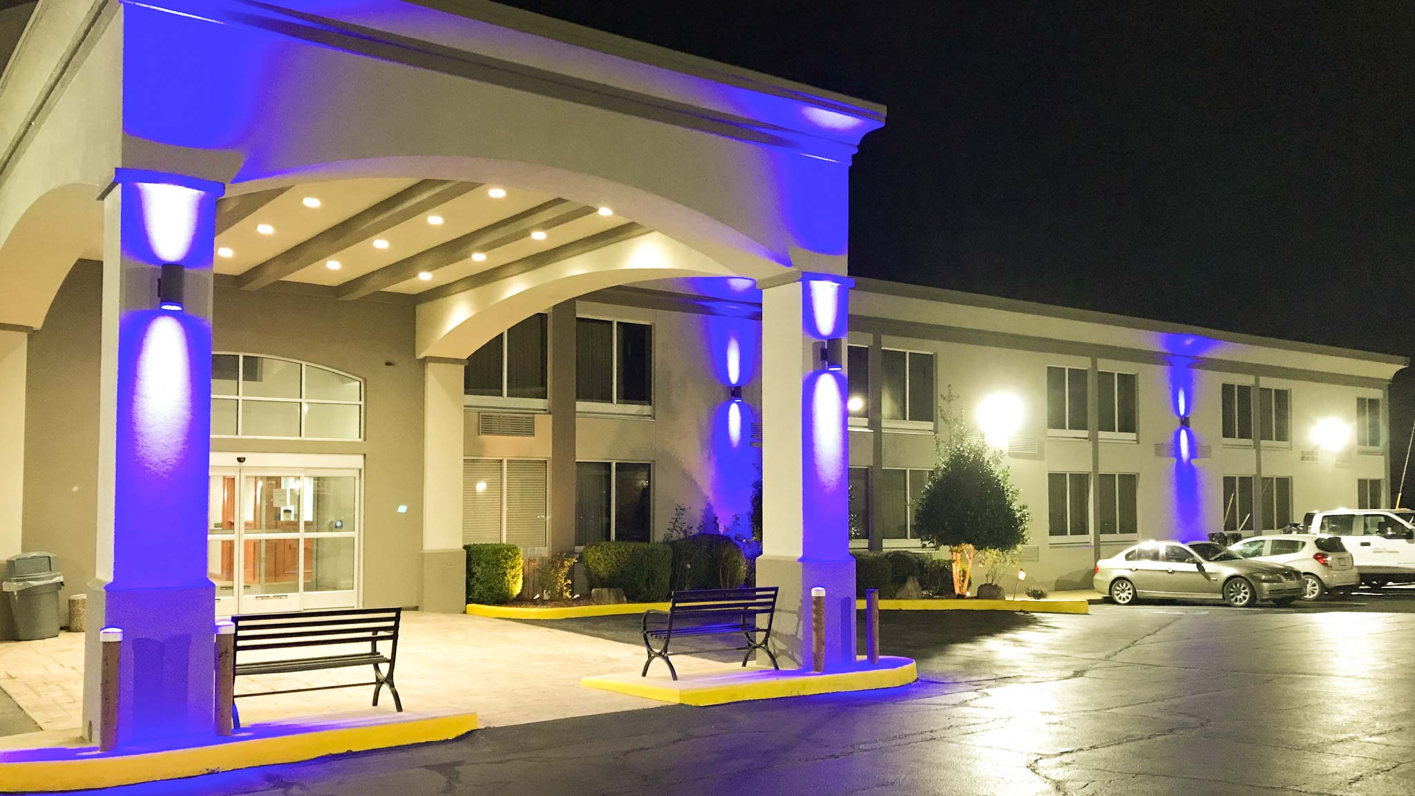 Studio 6 Suites Tupelo, MS - North, Studio 6 Tupelo, Book @ $73 - OYO
