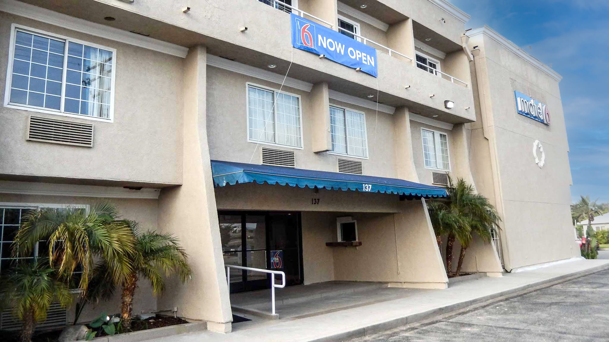 Motel 6 Azusa, CA, Motel 6 Azusa, Book @ $93