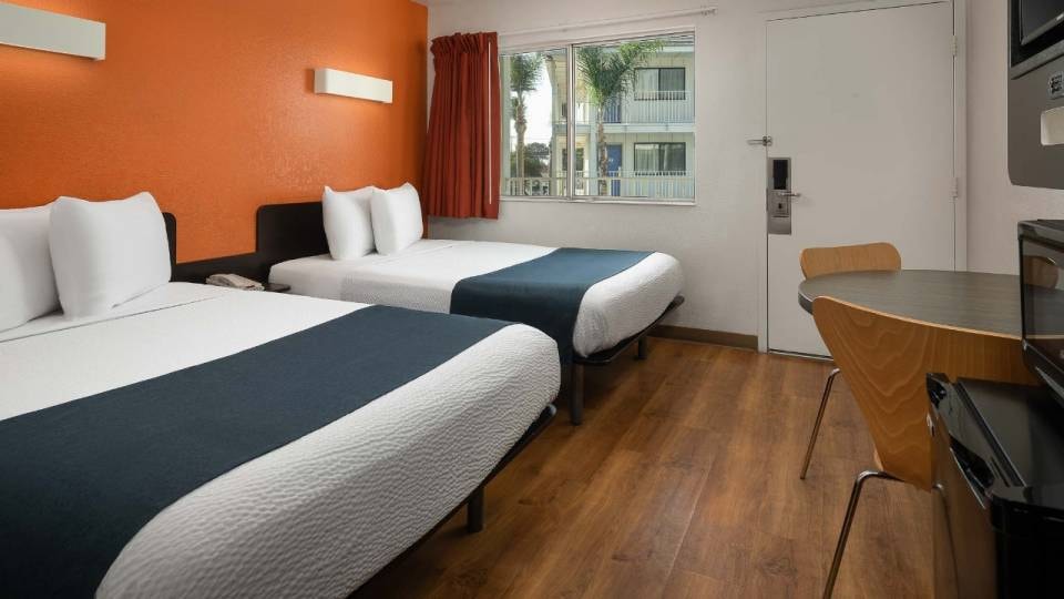 Motel 6 Carpinteria, CA - Santa Barbara - North, Motel 6 Carpinteria ...