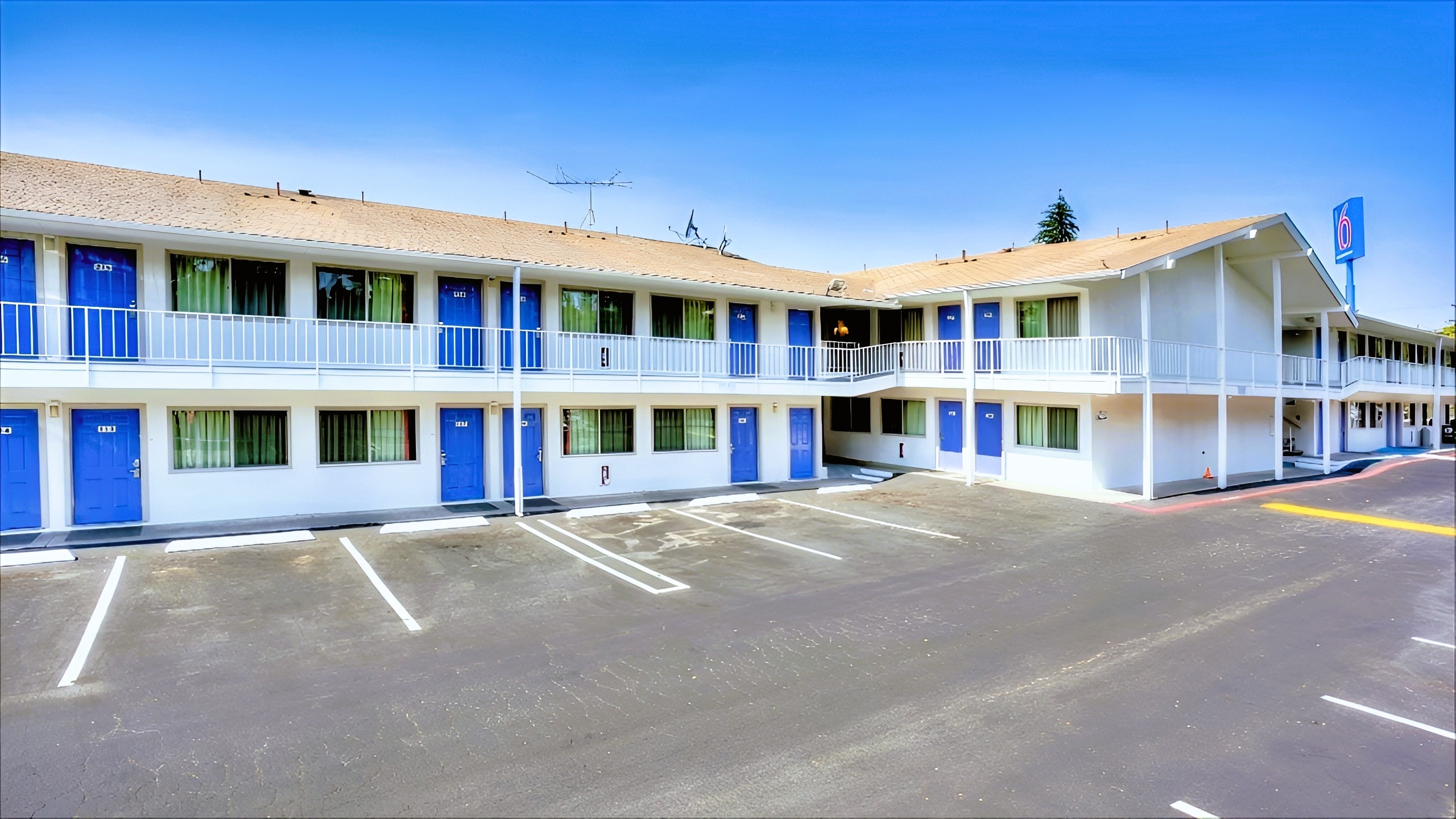 Motel 6 Tigard, OR - Portland South - Lake Oswego, Motel 6 Tigard, Book ...