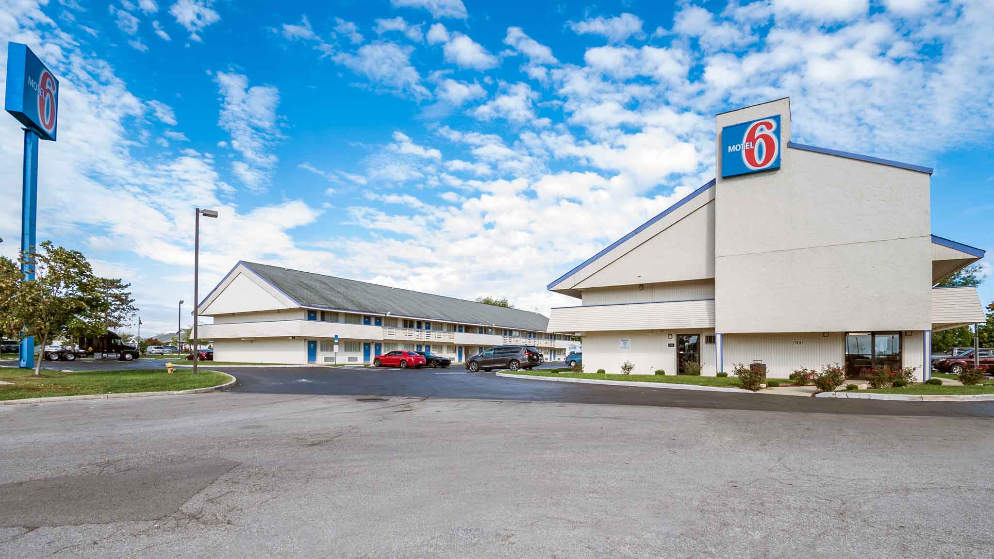 Motel 6 Hotels in Grove City Starting @ $52 - Upto 39% OFF on 5 Grove ...