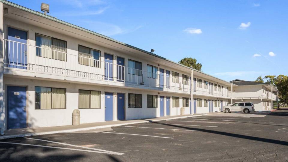 Motel 6 Winnemucca, NV, Motel 6 Winnemucca NV, Book @ $66 - OYO