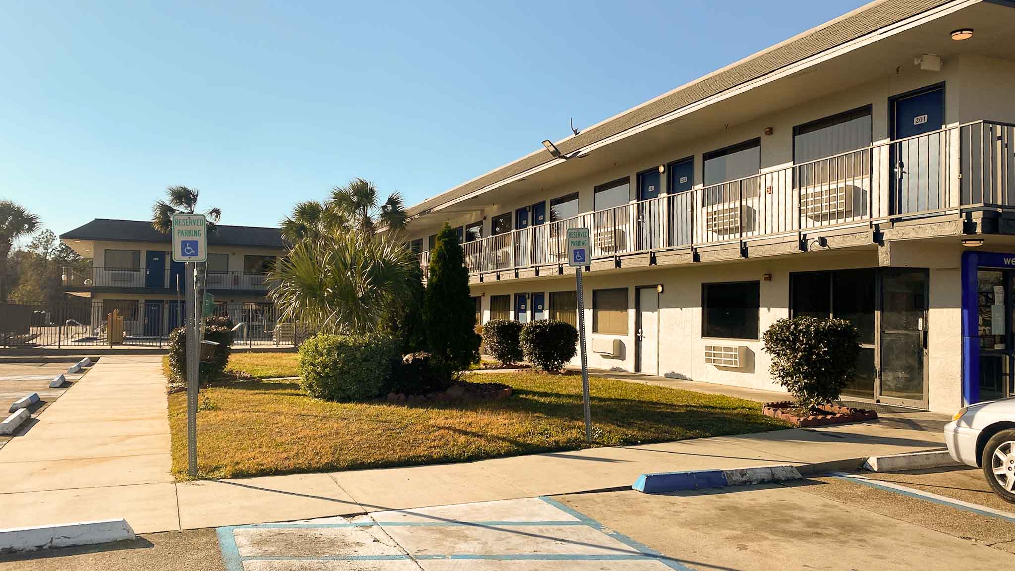 Motel6 Gulfport, MS – Airport, Motel 6 Gulfport, Book @ $43 - OYO