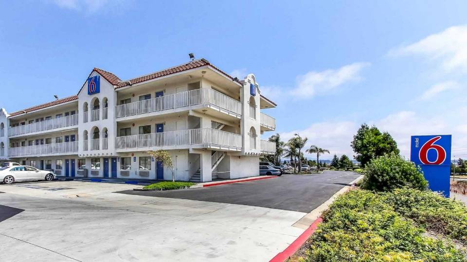 Motel 6 Watsonville, CA - Monterey Area, Motel 6 Watsonville, Book ...