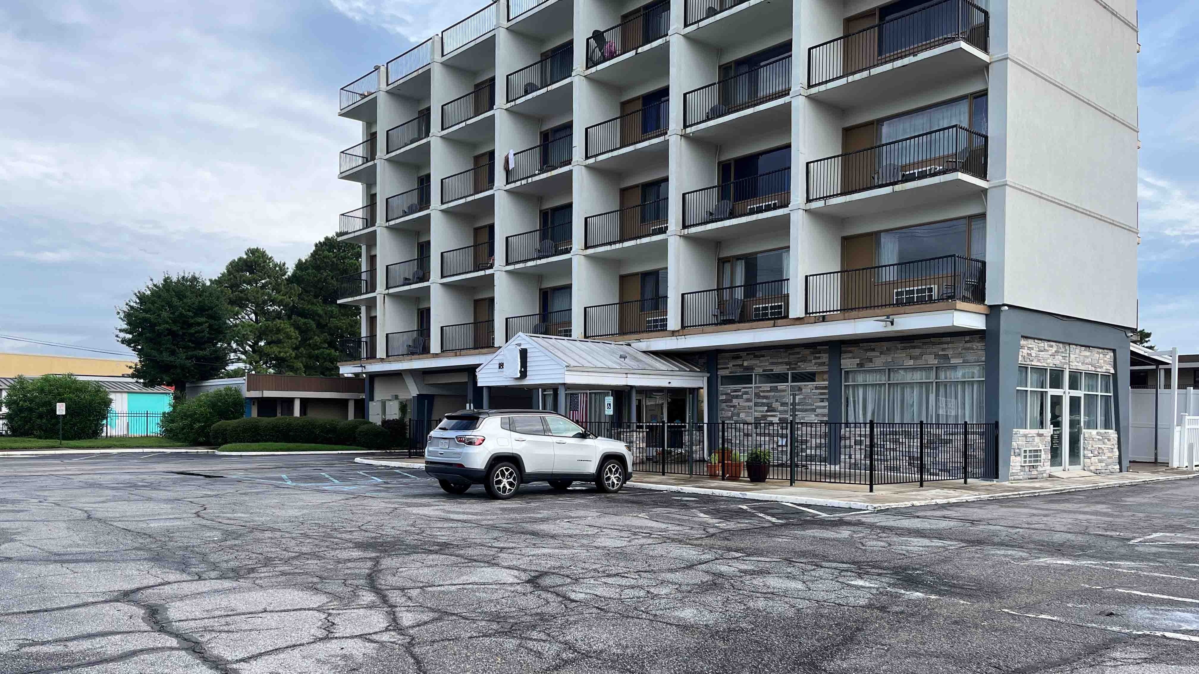 Motel 6 Norfolk, VA – East Little Creek, Motel 6 Norfolk, Book @ $74 - OYO