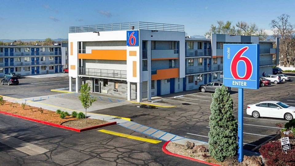 Motel 6 Denver, CO – Downtown, Motel 6 Denver CO, Book @ $62 - OYO