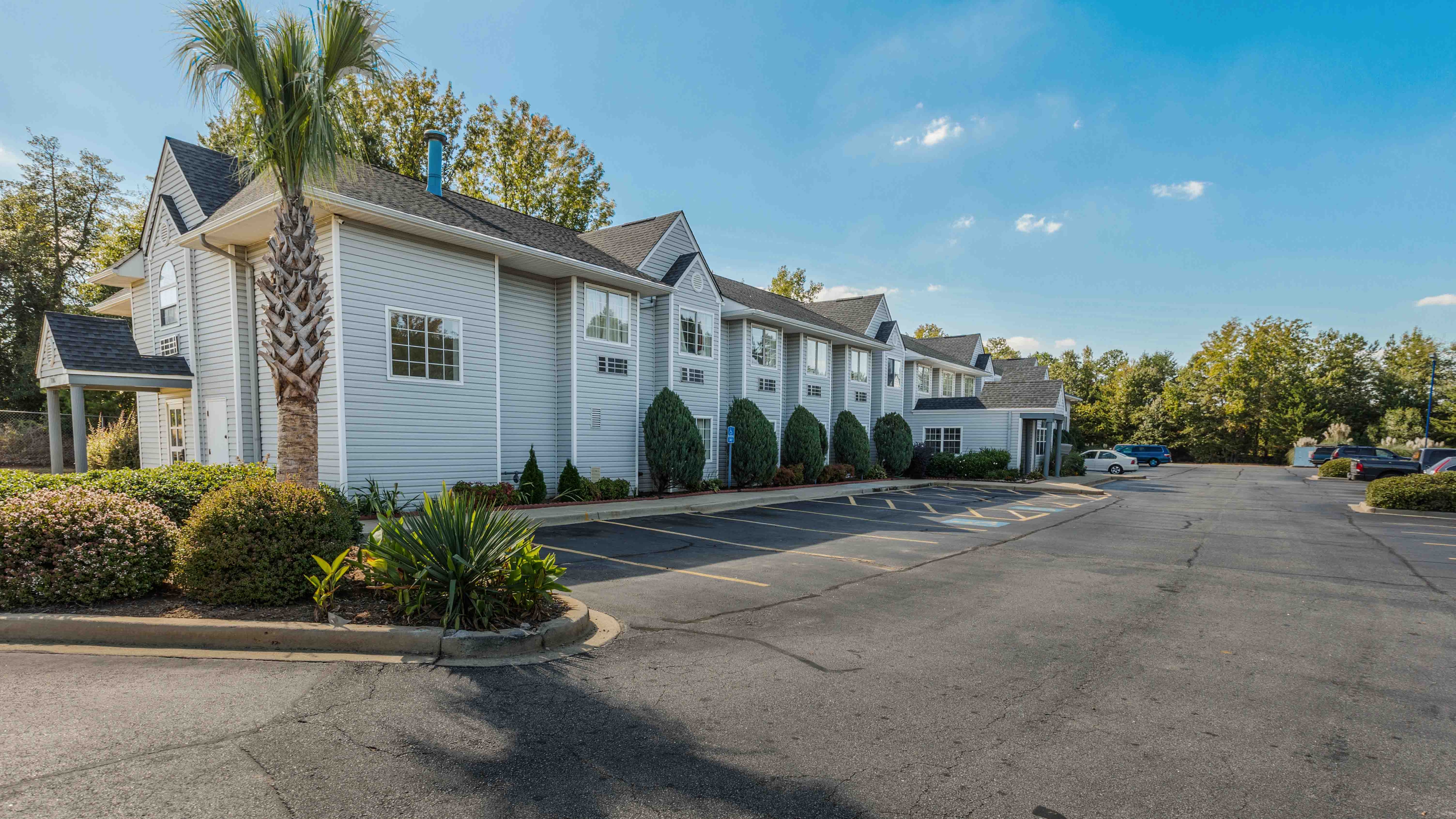 Motel 6 Simpsonville, SC - Greenville, Motel 6 Simpsonville, Book @ $64