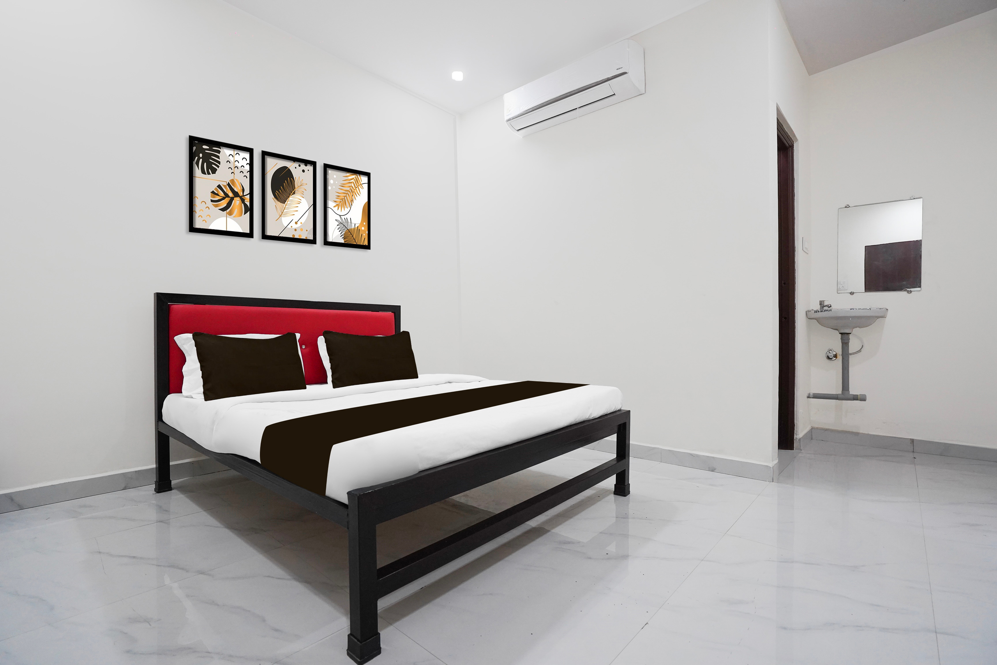 Hotel O Mid-Night Inn, Flagship Nagpur, Book @ ₹1069 - OYO