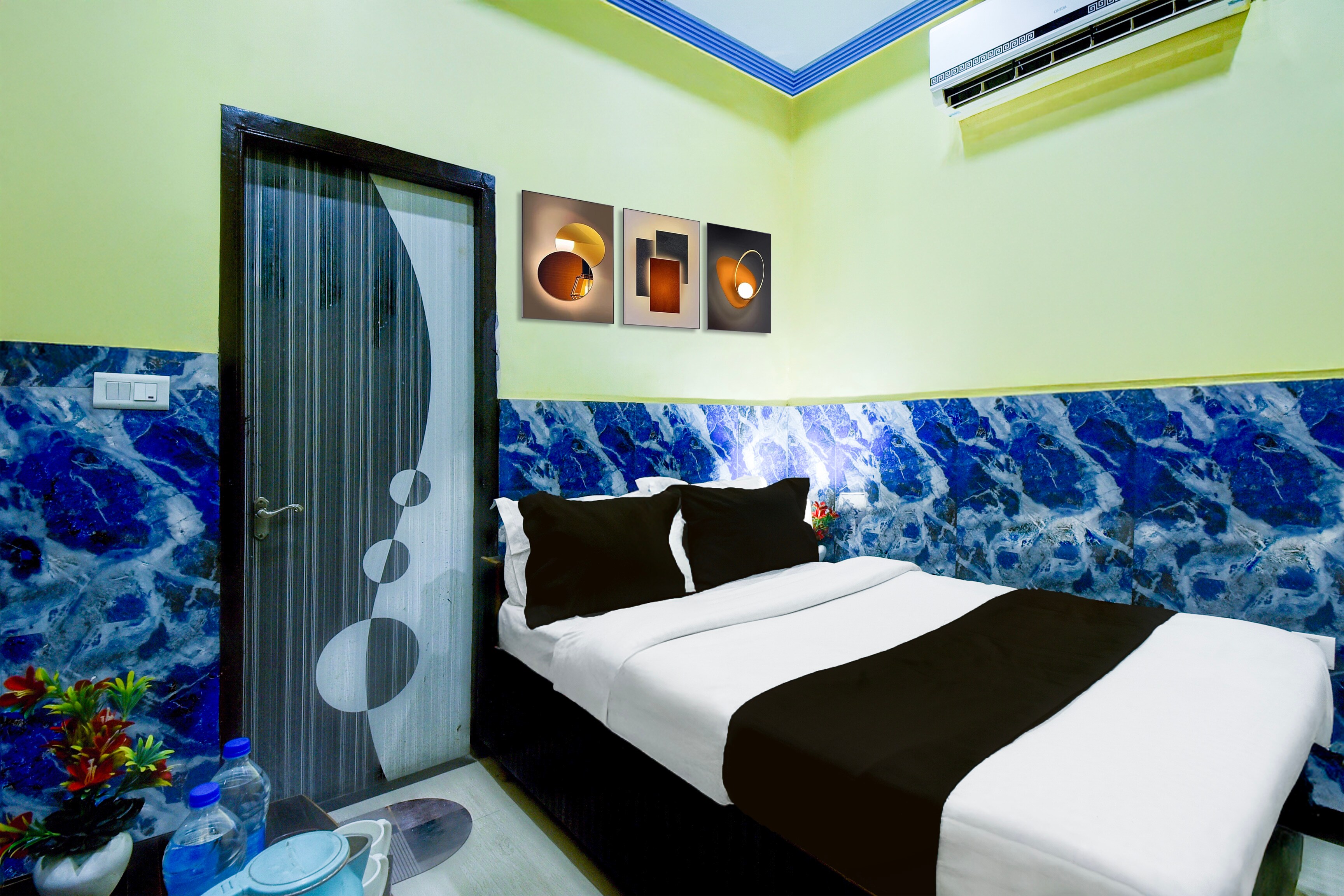HOTEL O SRL, Flagship Jaipur, Book @ ₹3898 - OYO