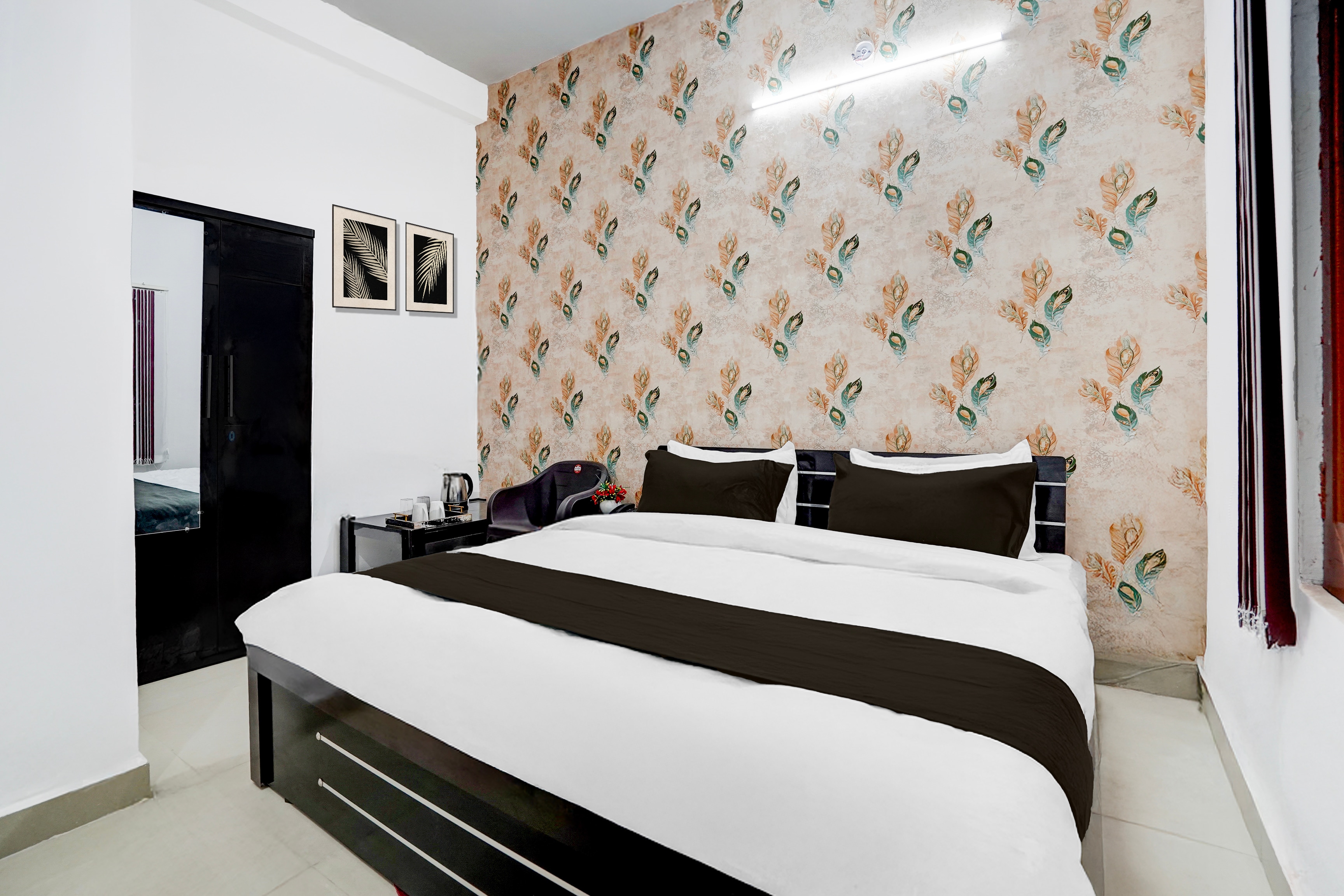 Hotel O Vanshika Inn, Flagship Lucknow, Book @ ₹859 - OYO