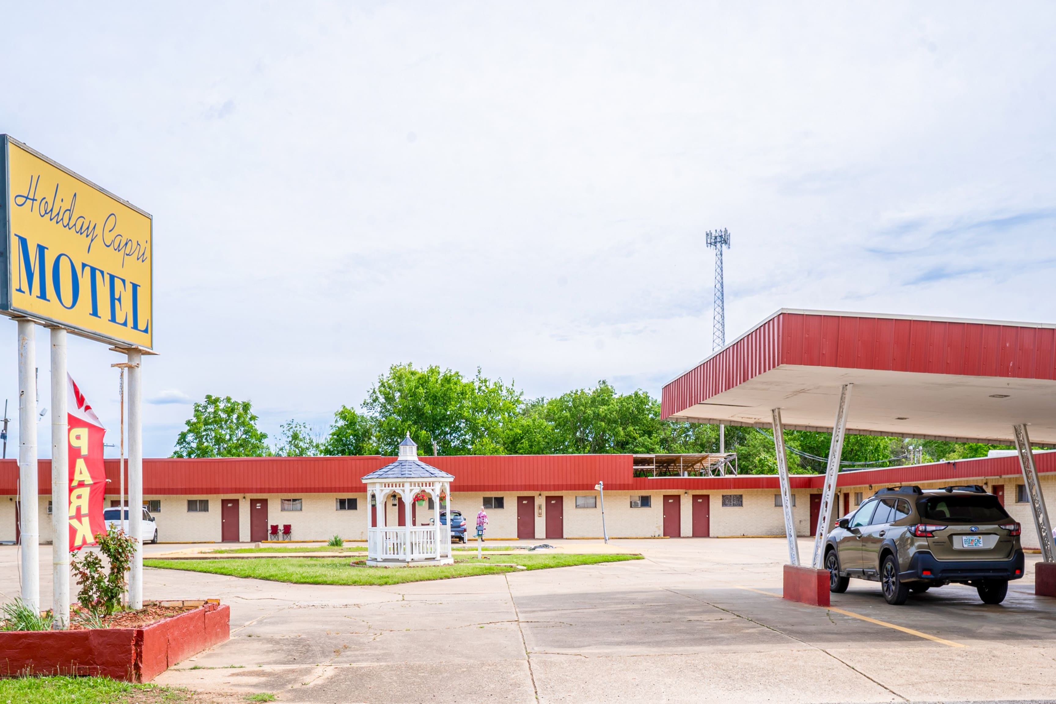 OYO Holiday Capri Motel & Rv Park, OYO Hotels Booneville, AR, Book ...