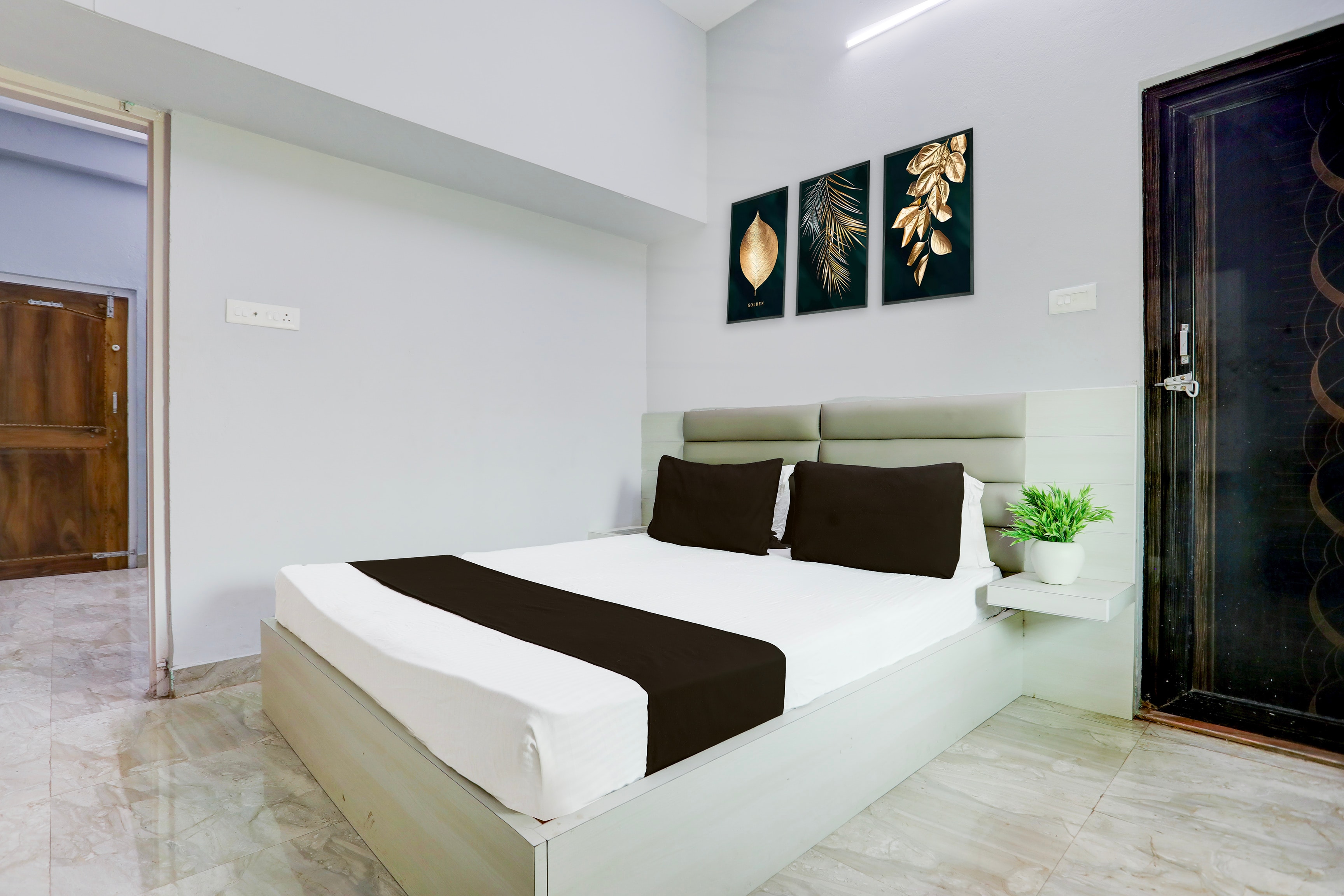 Super Hotel O SILVER NEST GUEST HOUSE, Flagship Bhubaneswar, Book @ ₹792 - OYO