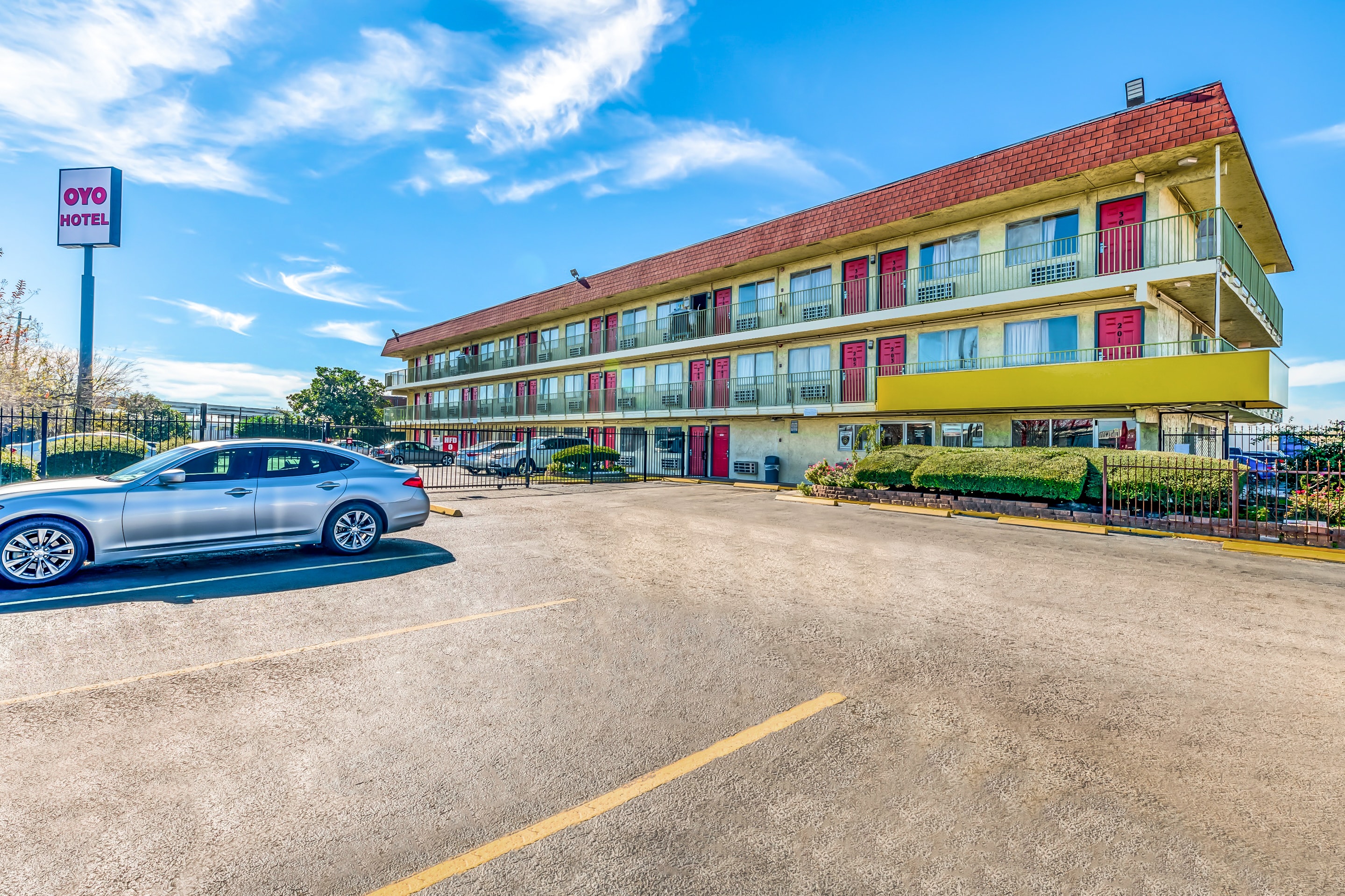 Find Motels in Houston, TX with Weekly Rates from $41 - OYO Hotels