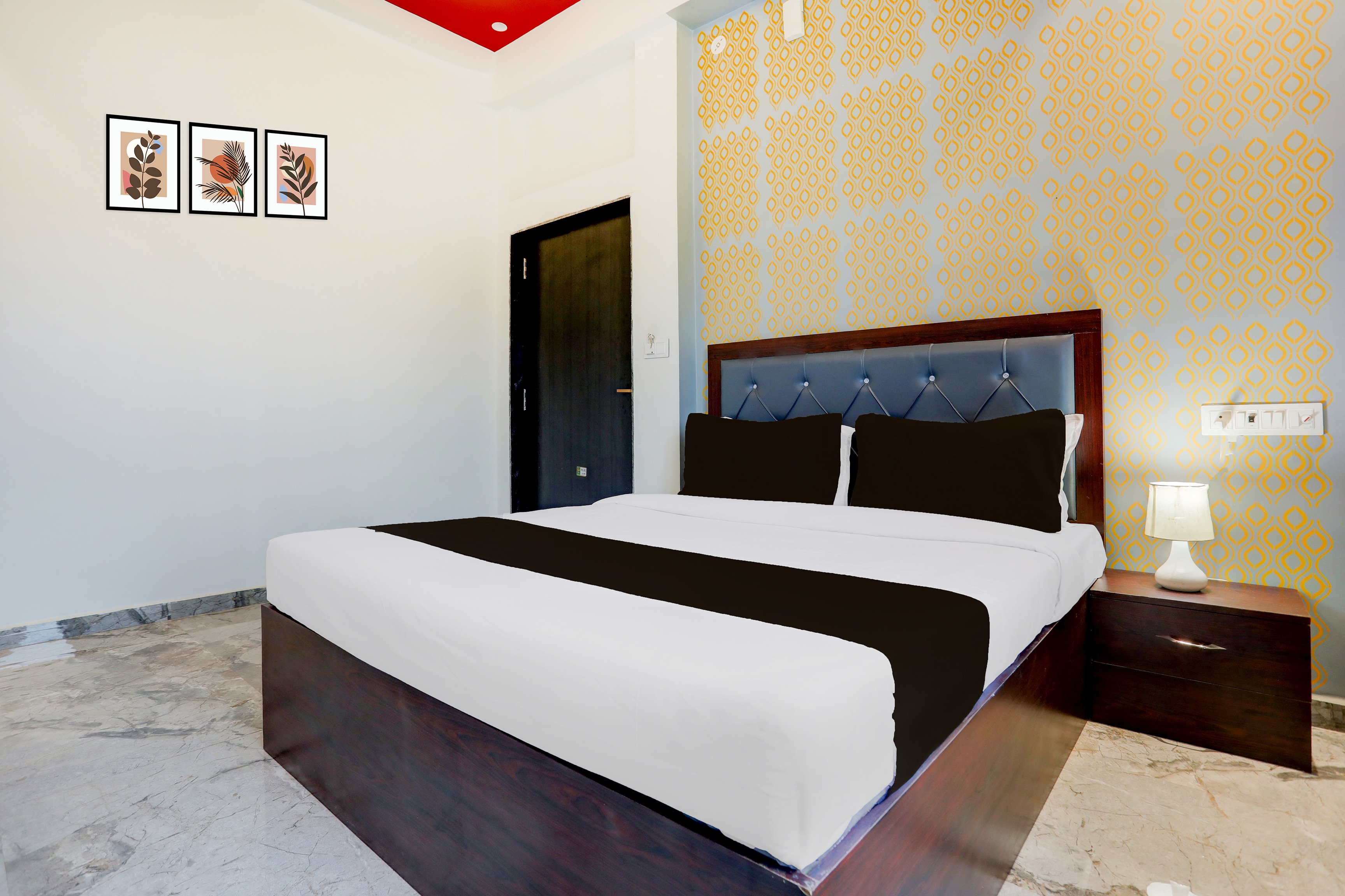 Hotel O Om Sai inn, Flagship Prayagraj, Book @ ₹769 - OYO