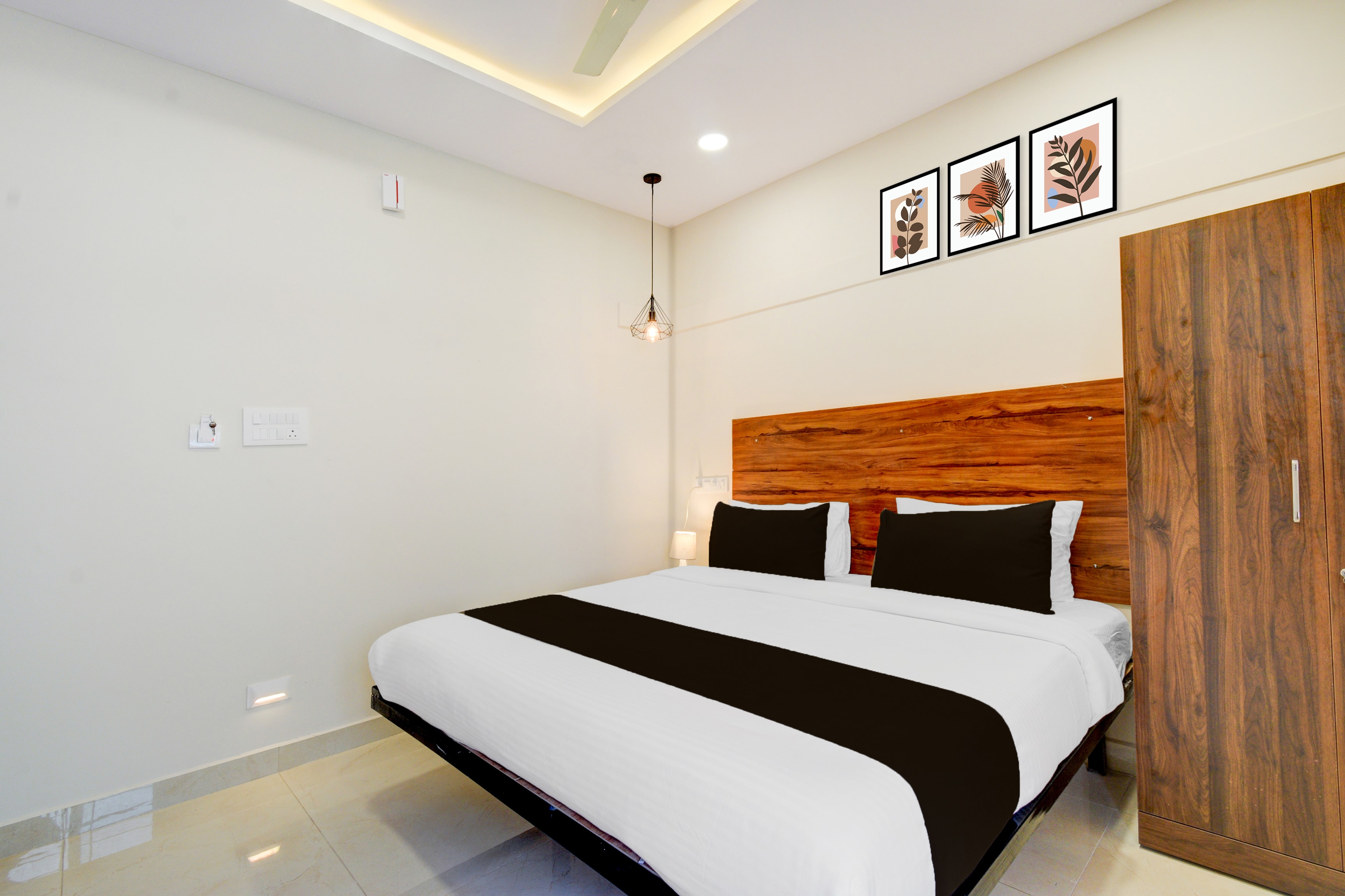 Hotel O by OYO Three Waves, Flagship Hyderabad, Book @ ₹782 - OYO