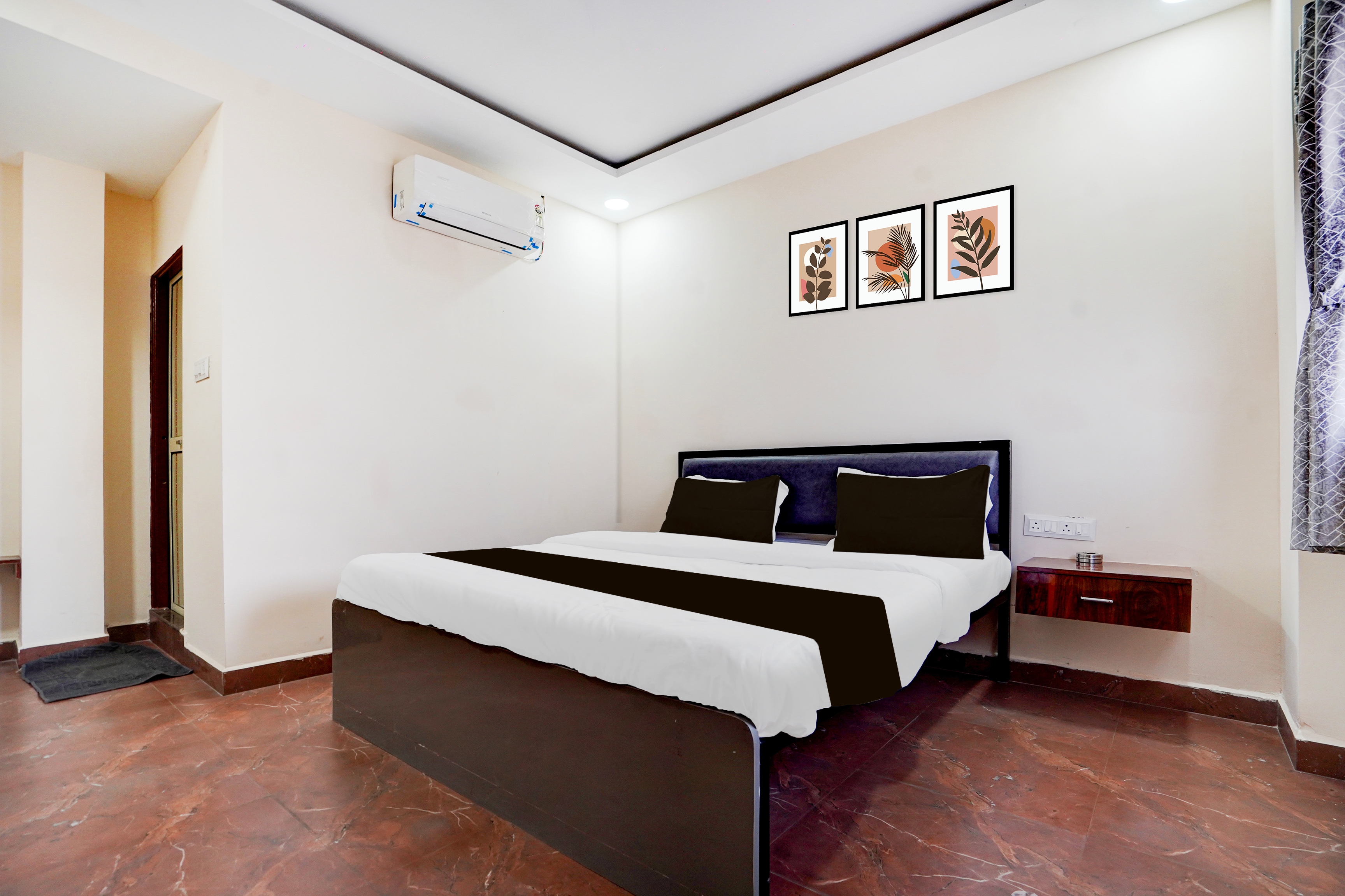 HOTEL O WELCOME INN, Flagship Nagpur, Book @ ₹1448 - OYO