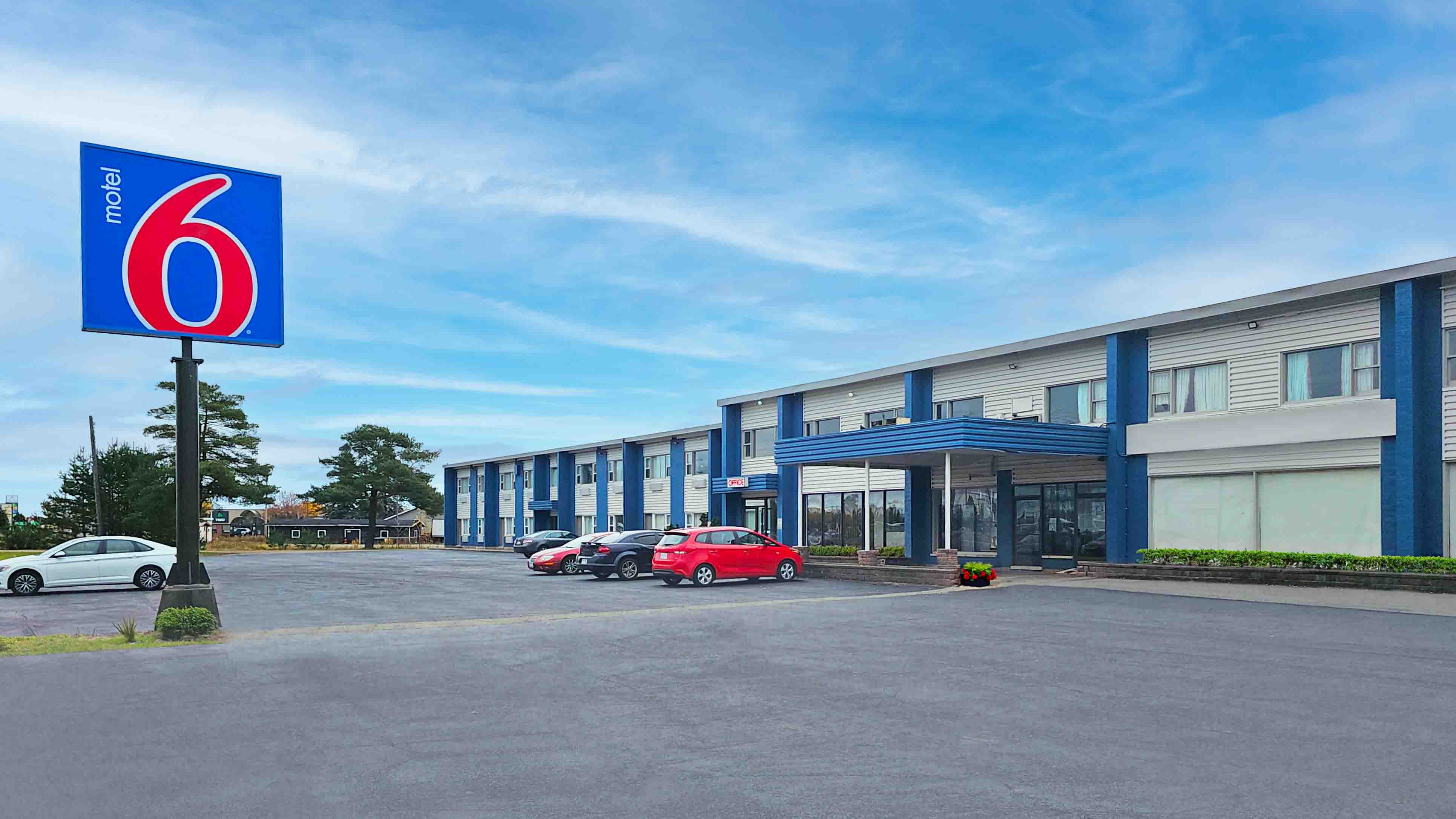 Motel 6 Sault Ste. Marie, ON, Motel 6 Sault Ste. Marie, Book @ C$113