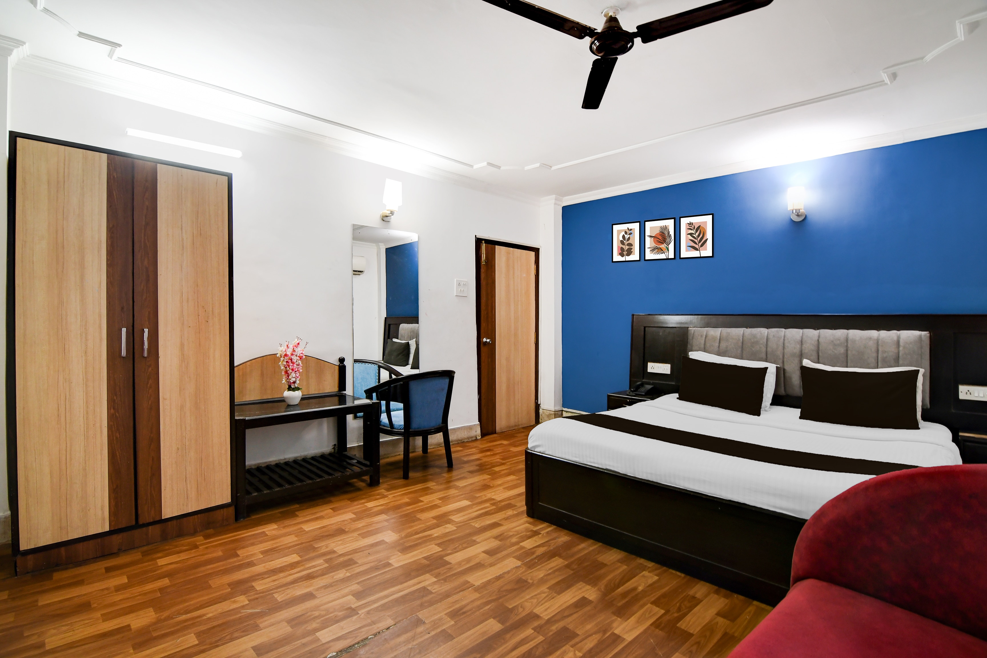 Hotel O Gulshan Inn, Flagship Kolkata, Book @ ₹1430 - OYO