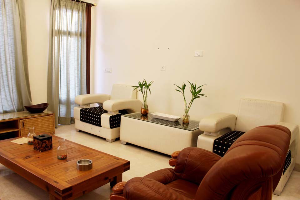 OYO Homes 299 Nehru Enclave, Premium Delhi, Book @ ₹1095 - OYO