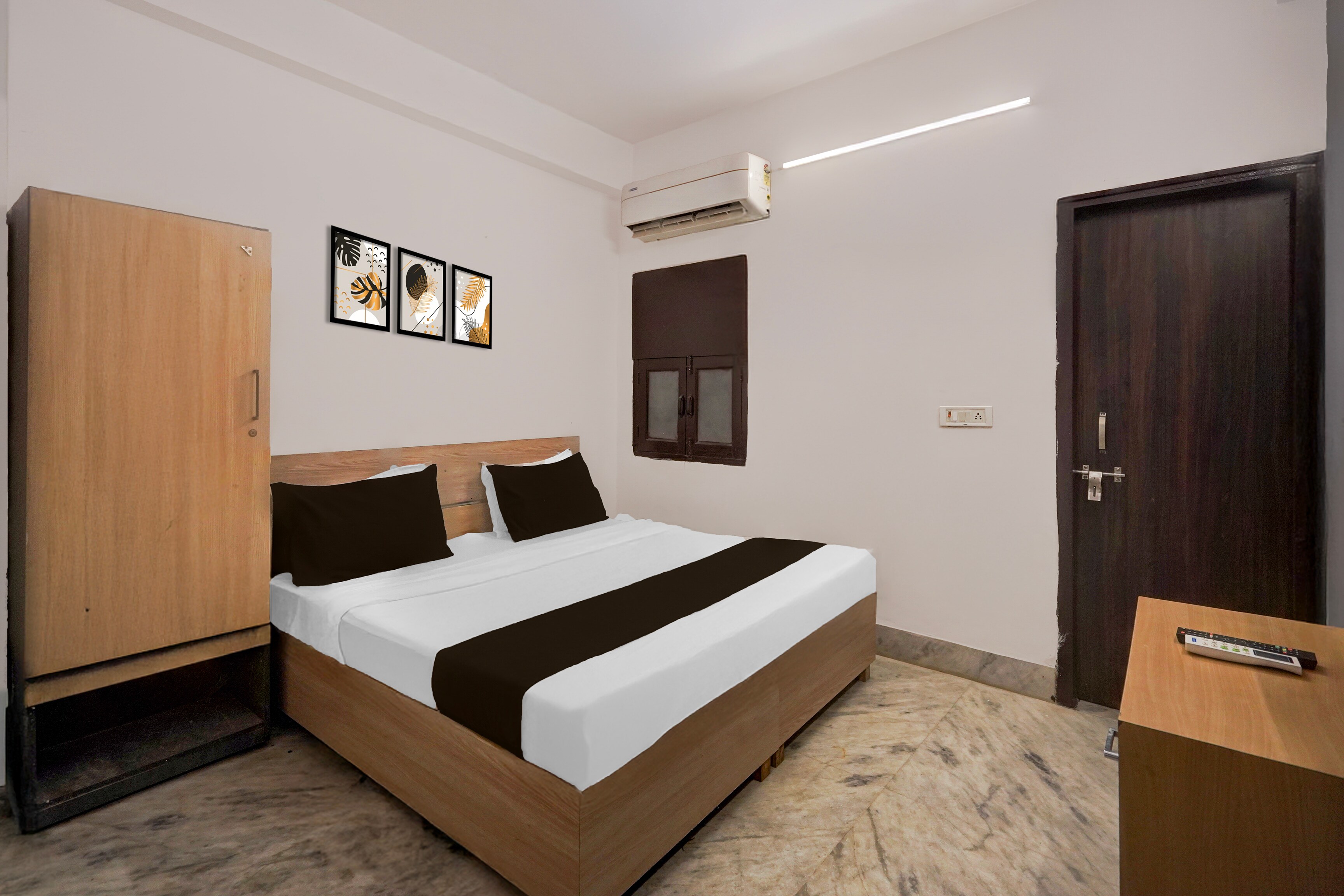 Hotel O Delta 5, Flagship Delhi, Book @ ₹738 - OYO