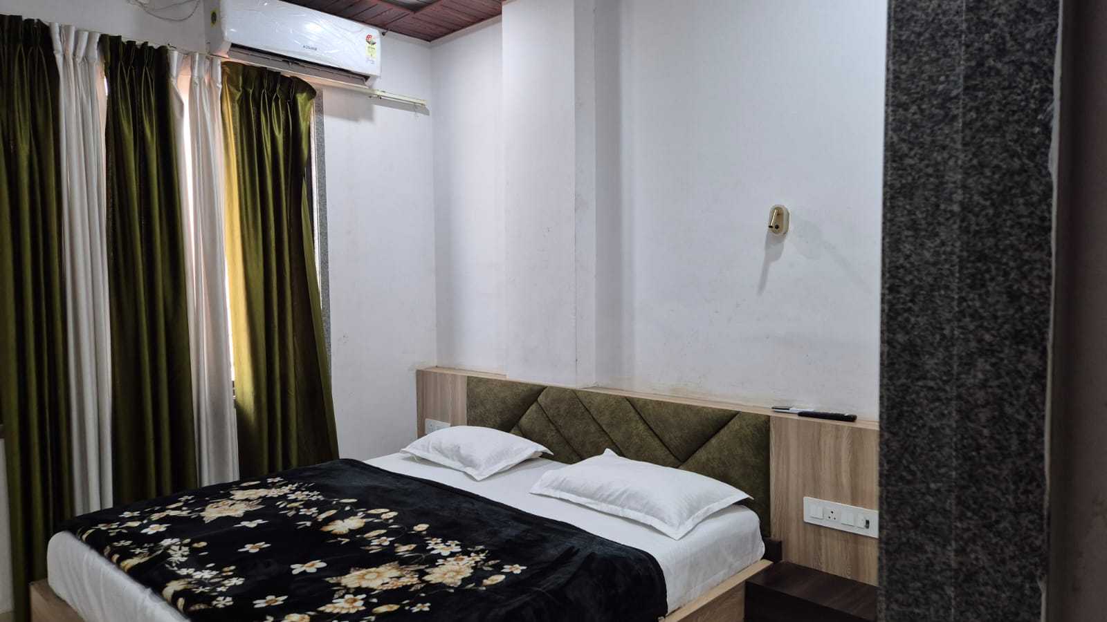 Hotel O Hanuman Hotel, Listing Network Reengus, Book @ ₹874 - OYO