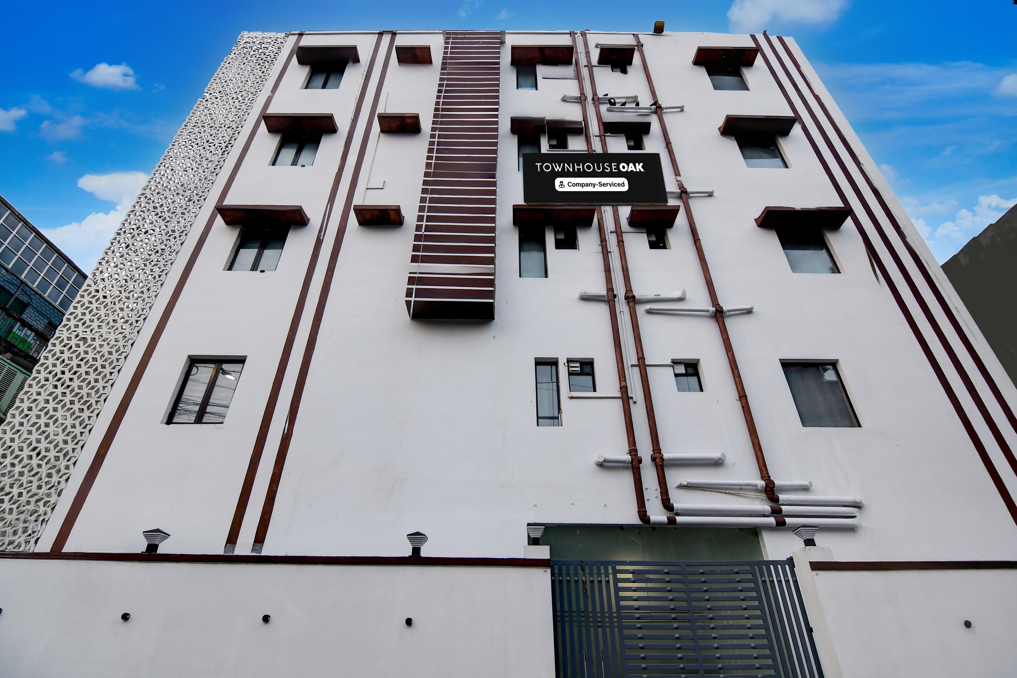 Hotels in Howrah Railway Station, Kolkata Starting @ ₹610 - Upto 73% ...