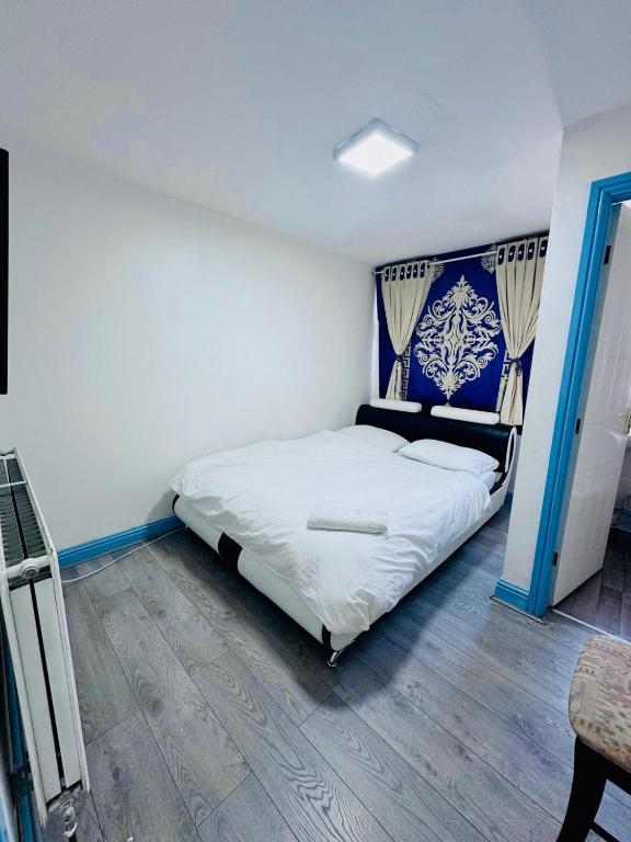 OYO Unique Private Rooms - Bolton Central, Free Parking, OYO Hotels ...