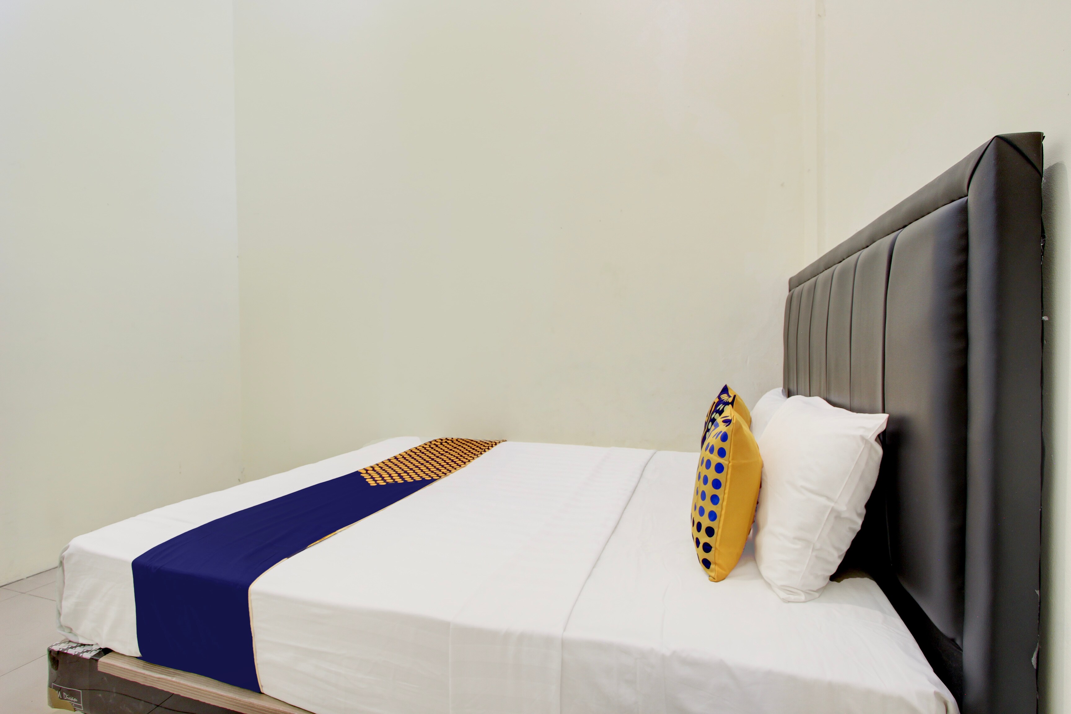 SPOT ON 94634 Homestay Griya Sunarti, OYO Hotels Yogyakarta, Book ...