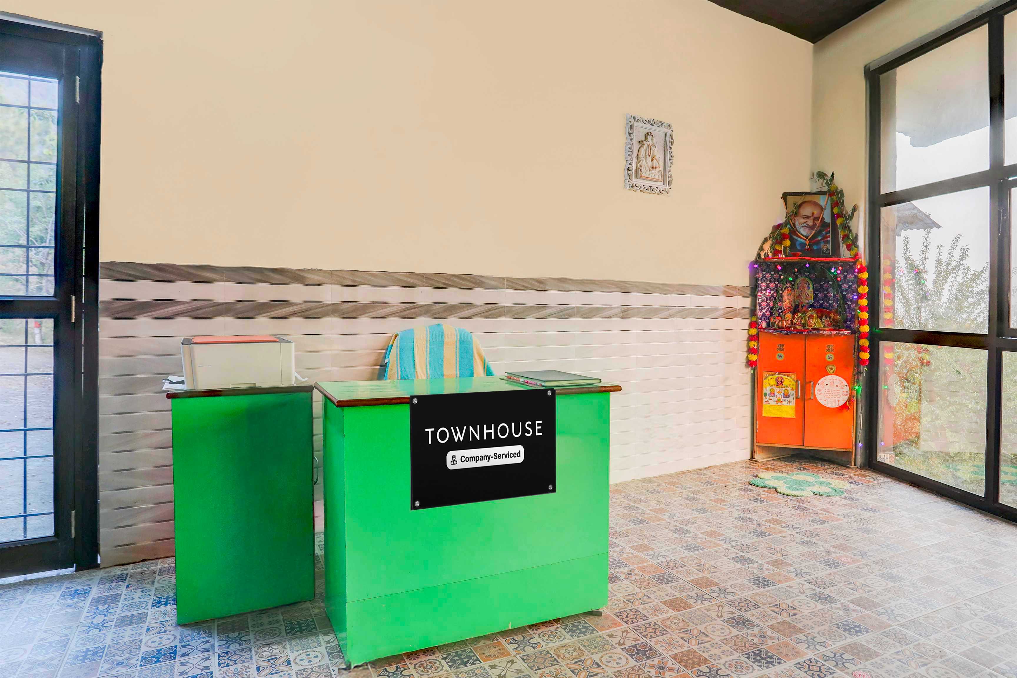 Townhouse Hotels in Banār, Almora Starting @ ₹2194 - Upto 72% OFF on 2 ...