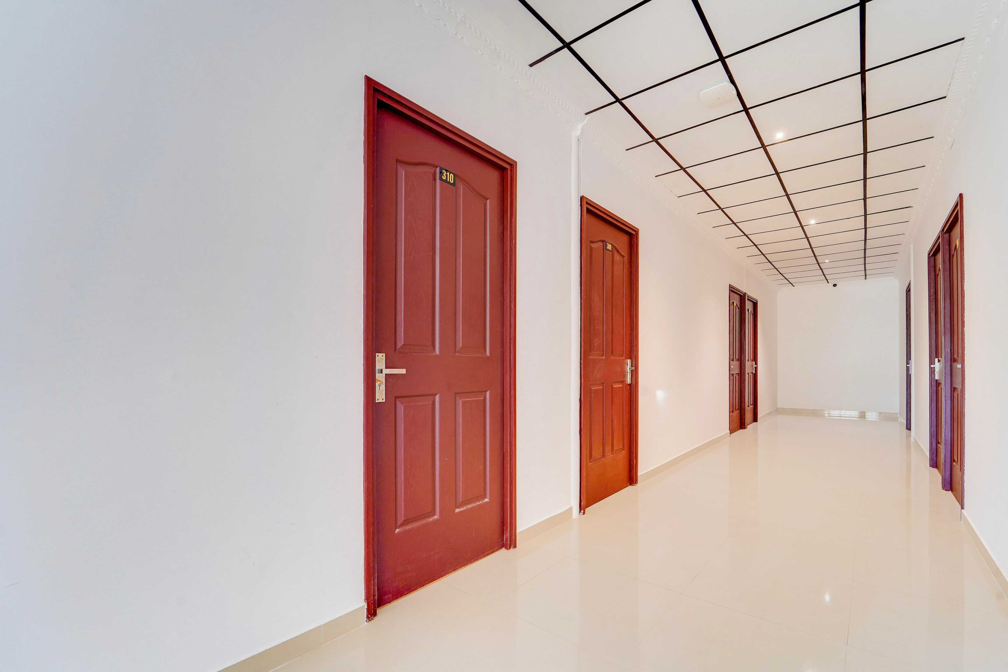 Power Break Super Hotel O Vazhakkala (6 Hrs Stay, Flagship Kochi, Book ...