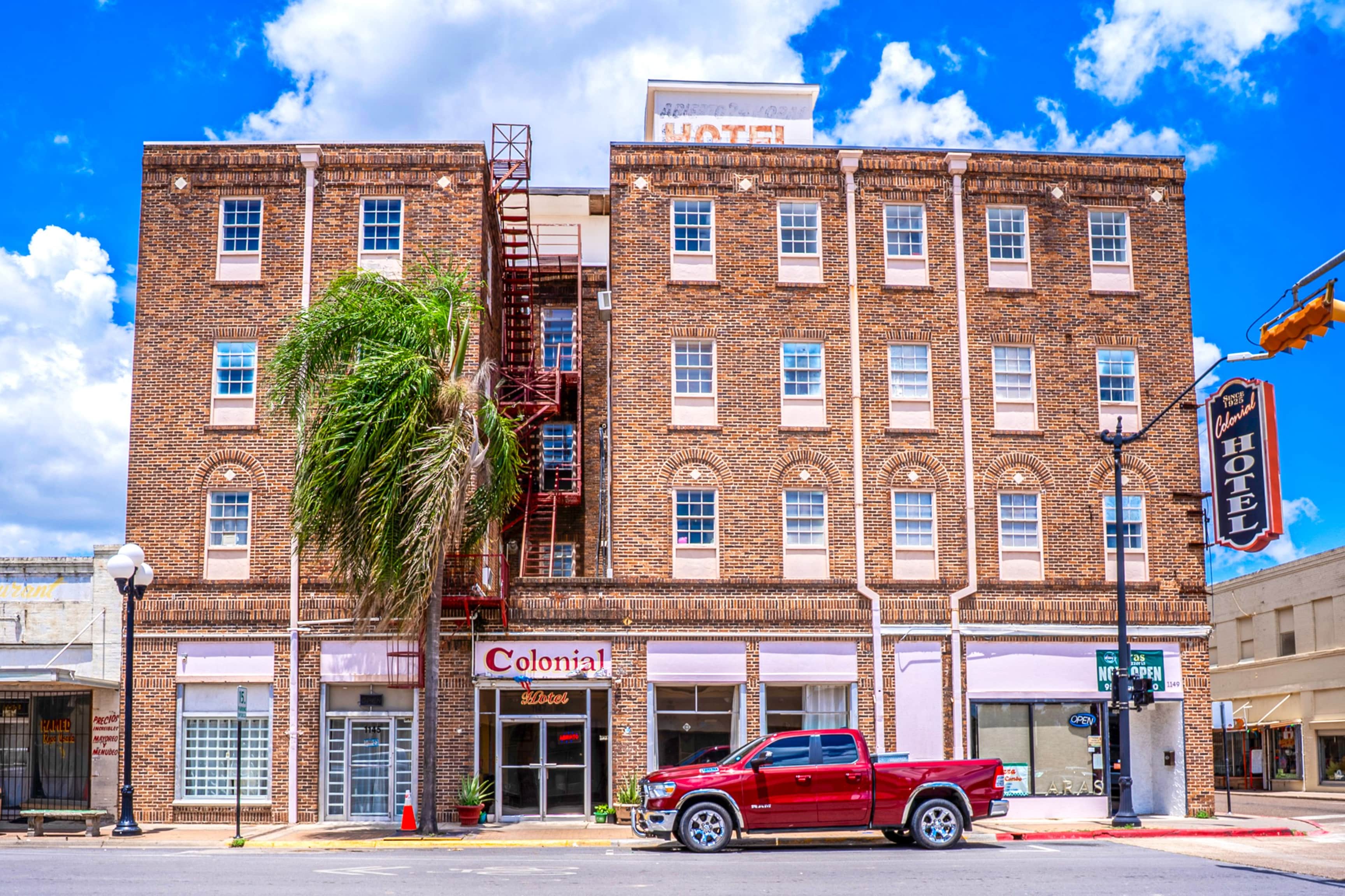 Hotel O Colonial Inn Brownsville Tx, OYO Hotels Brownsville, Book @ $51 ...