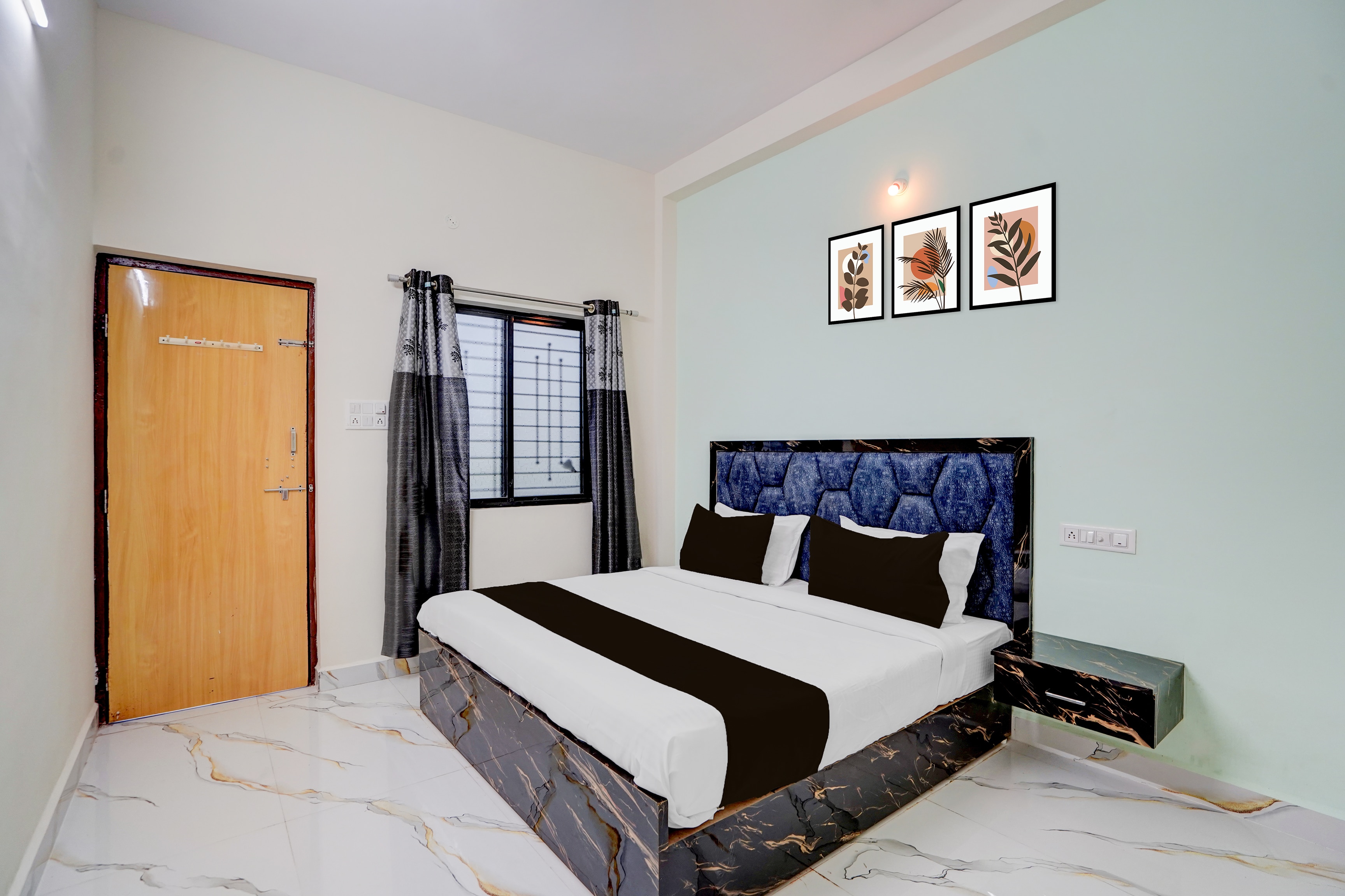 SPOT ON Hotel Royal Inn Bābupet Railroad Station, SPOT ON Chandrapur ...