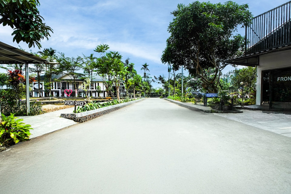 Belvilla Bogor near Citra Alam Riverside formerly Aries Biru Hotel ...