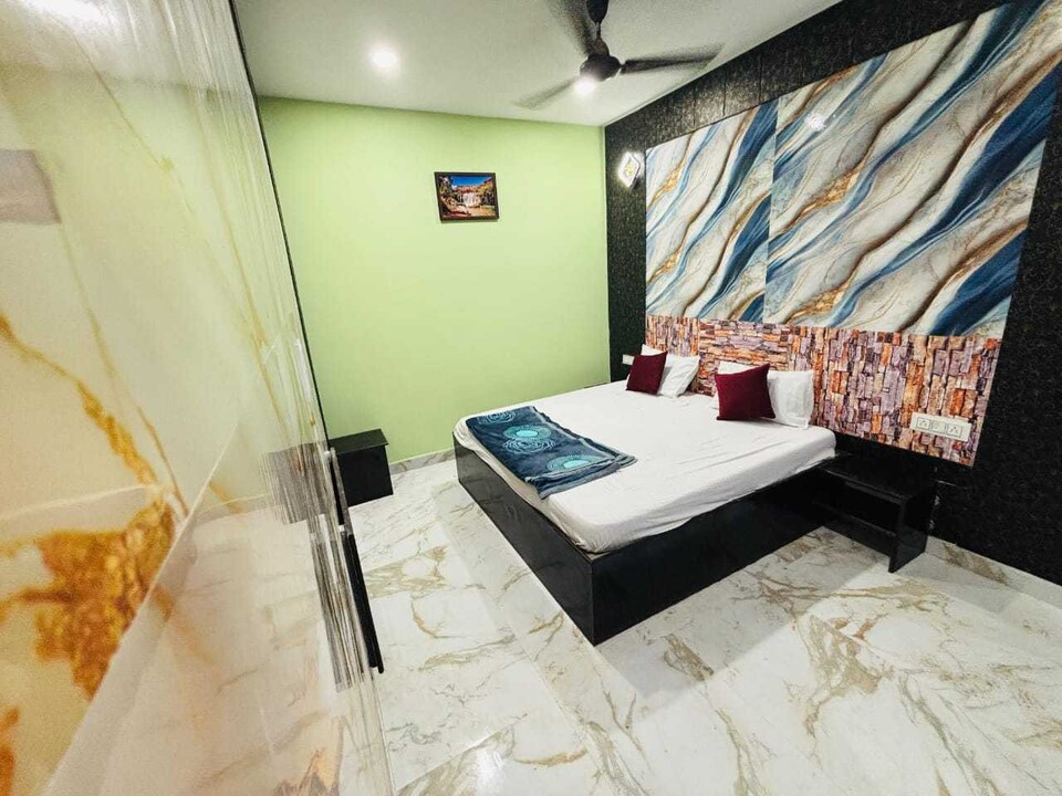 SPOT ON Hotel Prince, Listing Network Satna, Book @ ₹1198 - OYO