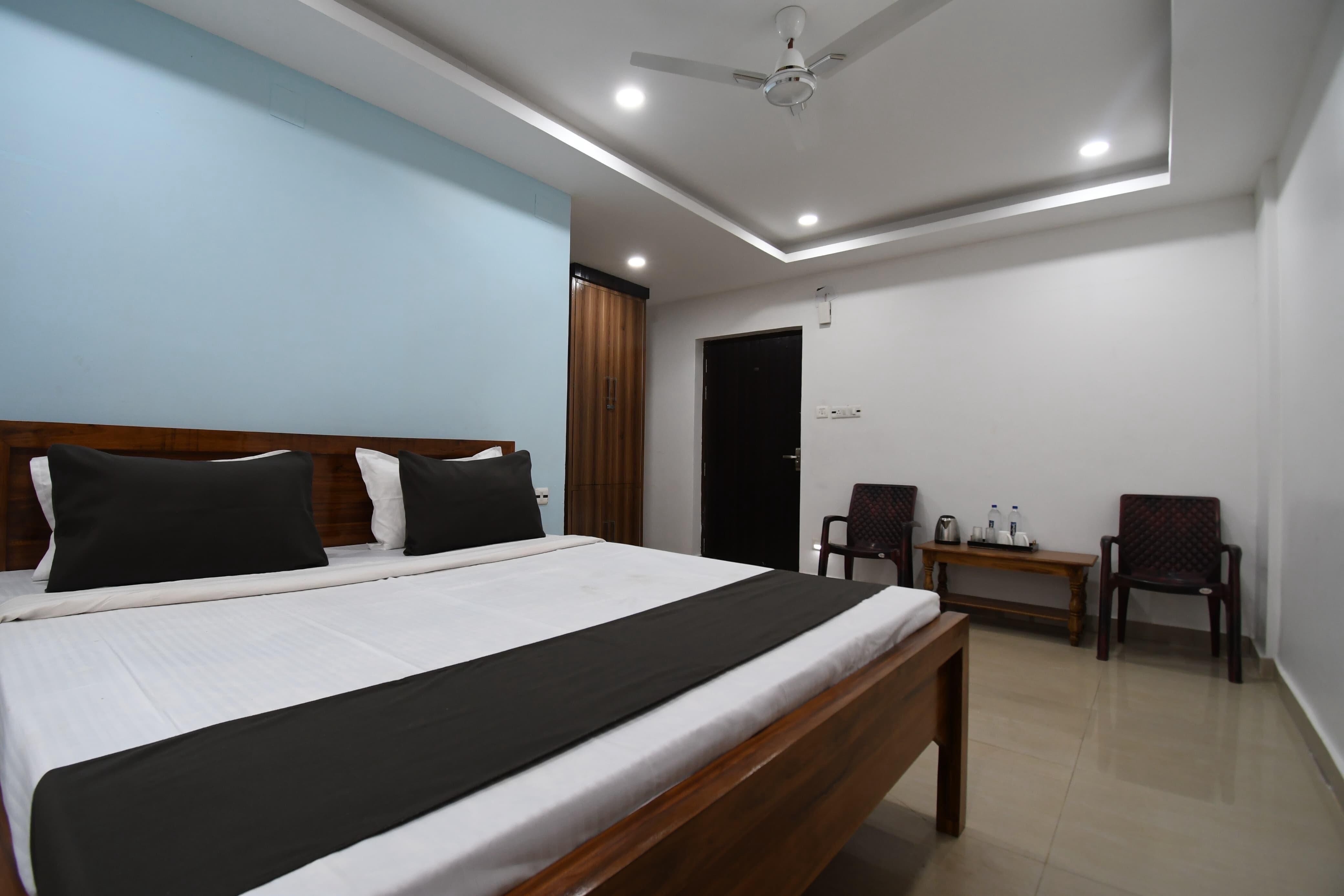 Hotel O Rolex Resort, Flagship Bhadrak, Book @ ₹900 - OYO