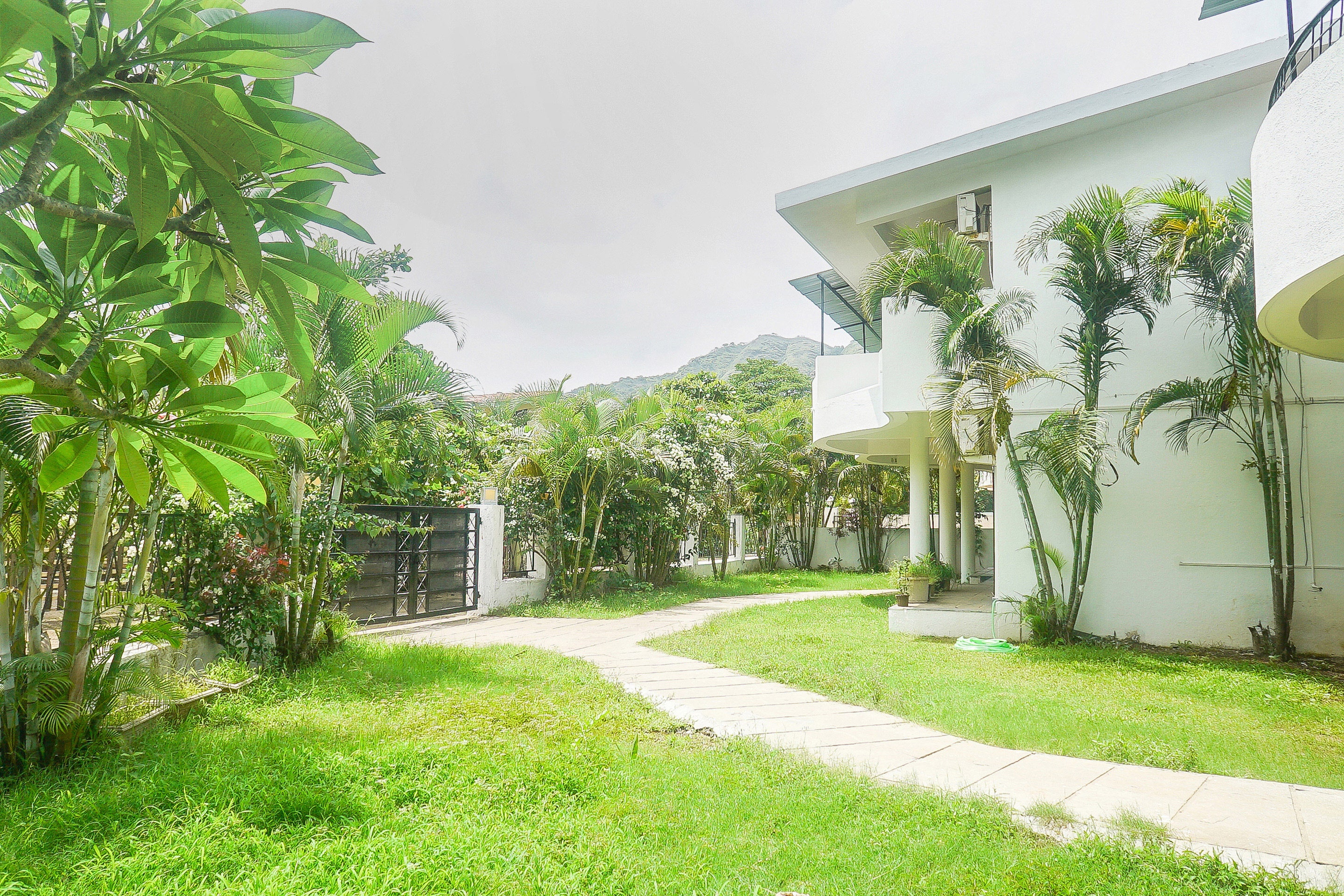 Hotels in Mumbai Pune Expressway Tungarlo, Lonavala for Mountain View ...