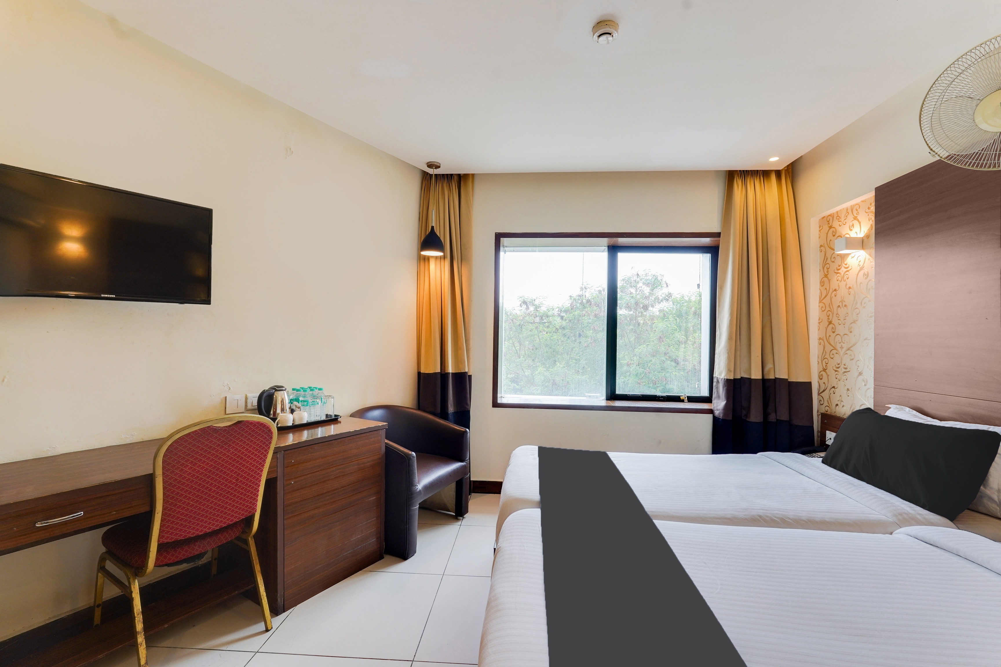 Townhouse Oak Hotels in Purasawalkam Vepery, Chennai Starting @ ₹3195 ...