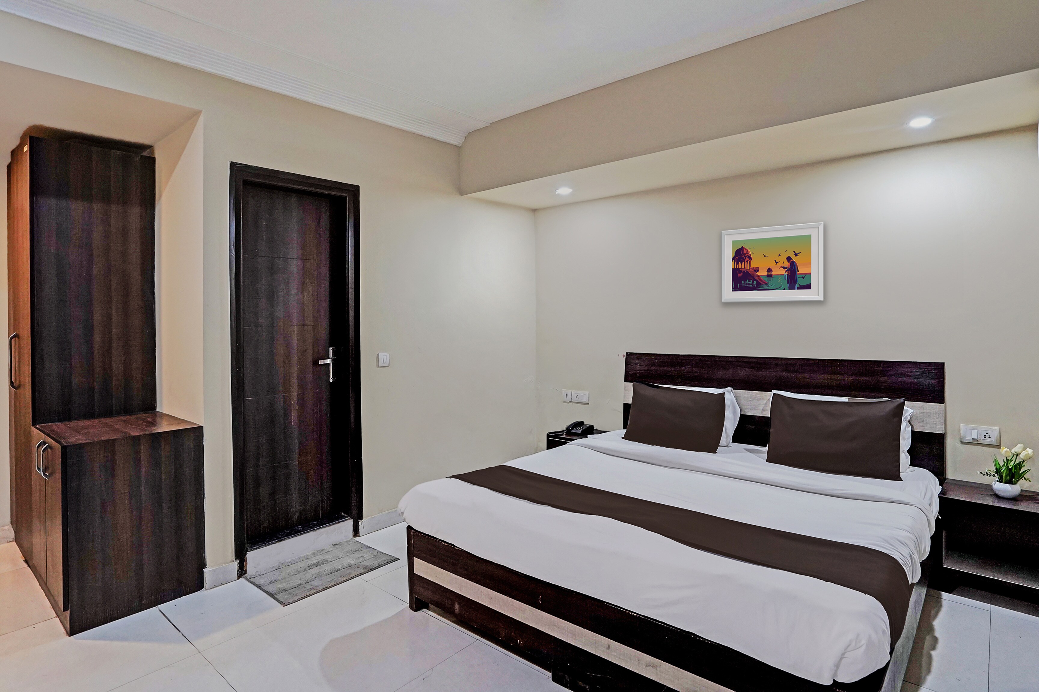 Capital O Hotels in Prometric Testing Center, Gurgaon Starting @ ₹499 ...